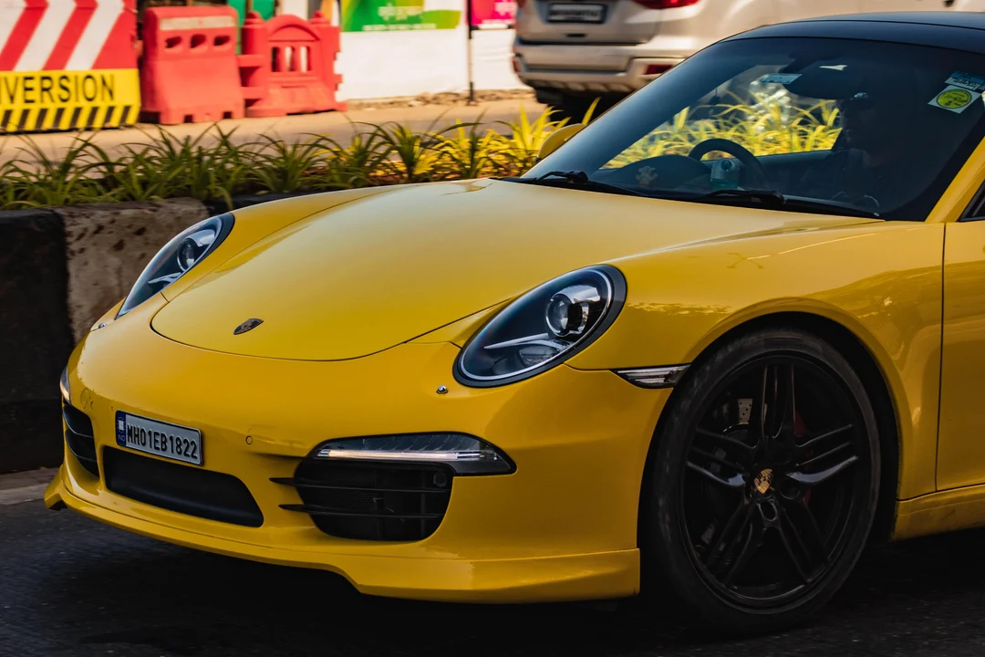 [4000x2667] Yellow Porsche 911 | Scrolller