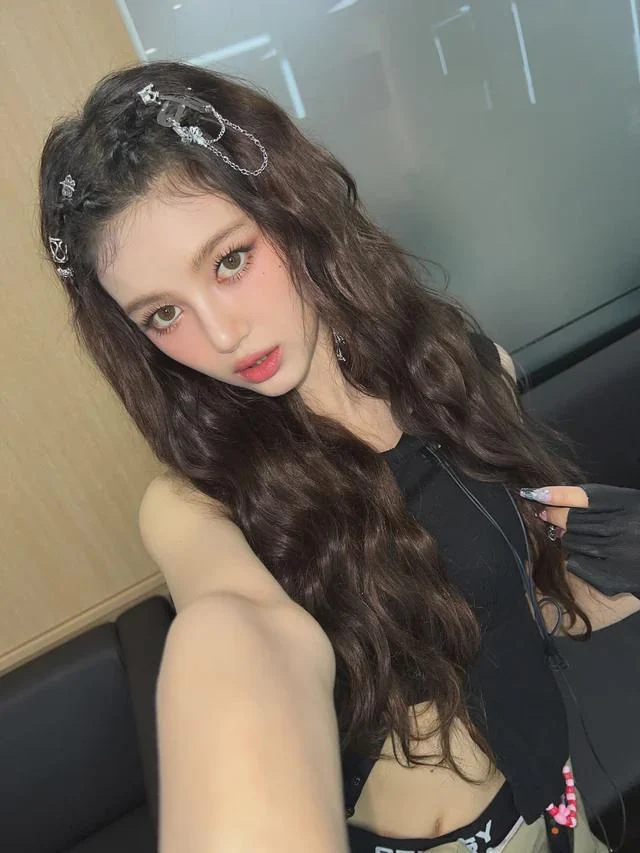 Danielle Marsh | Scrolller