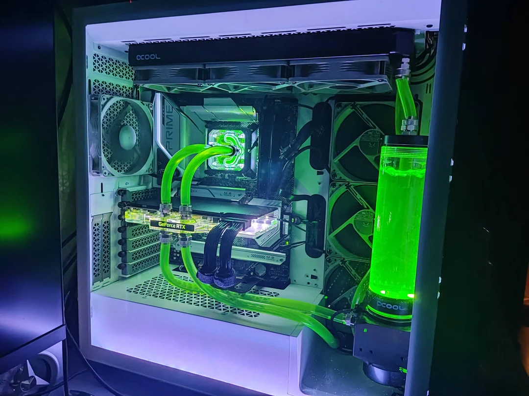 Rate my first ever setup | Scrolller