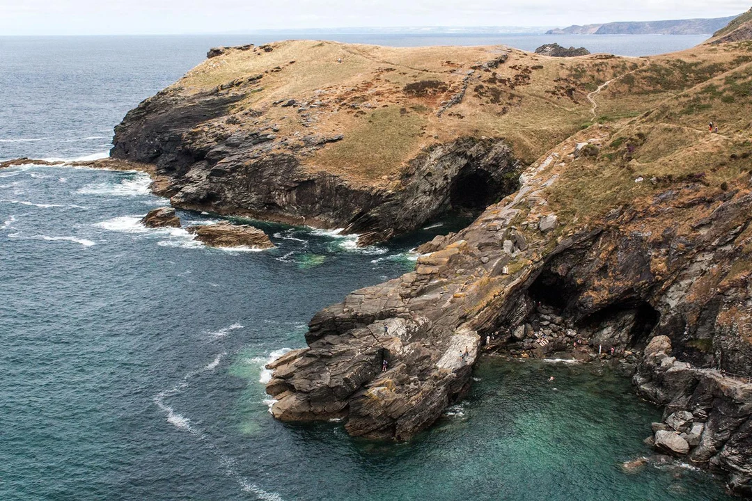 Cornwall coast as seen from Tintagel Castle/Ruin [OC] 1536x1024 | Scrolller