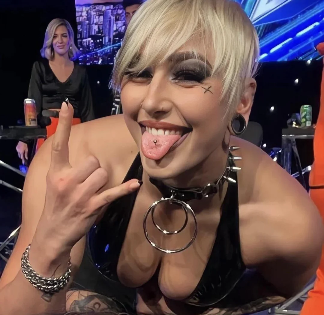 Love me some Rhea cleavage 😍 | Scrolller