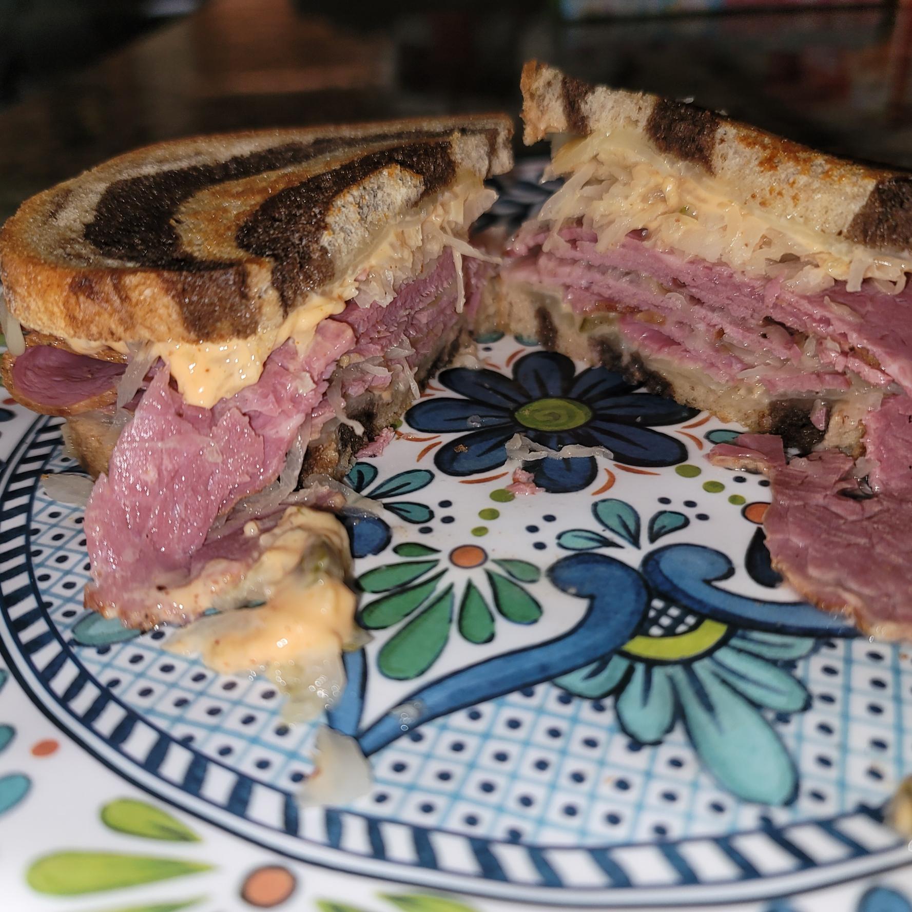 Smoked Corned Beef/Reuben Sandwiches | Scrolller