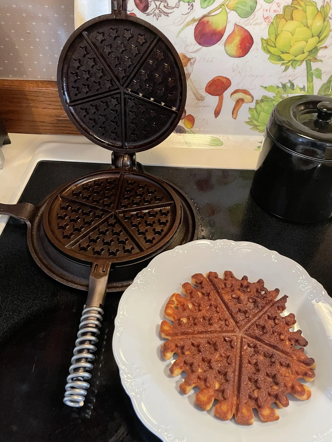 Appalachian Cast Iron Waffle Iron | Scrolller