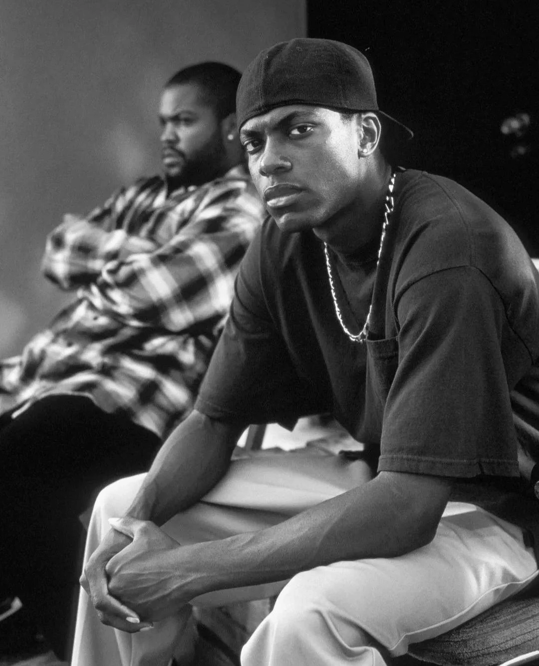 Chris Tucker and Ice Cube photographed on the set of "Friday", 1995. | Scrolller