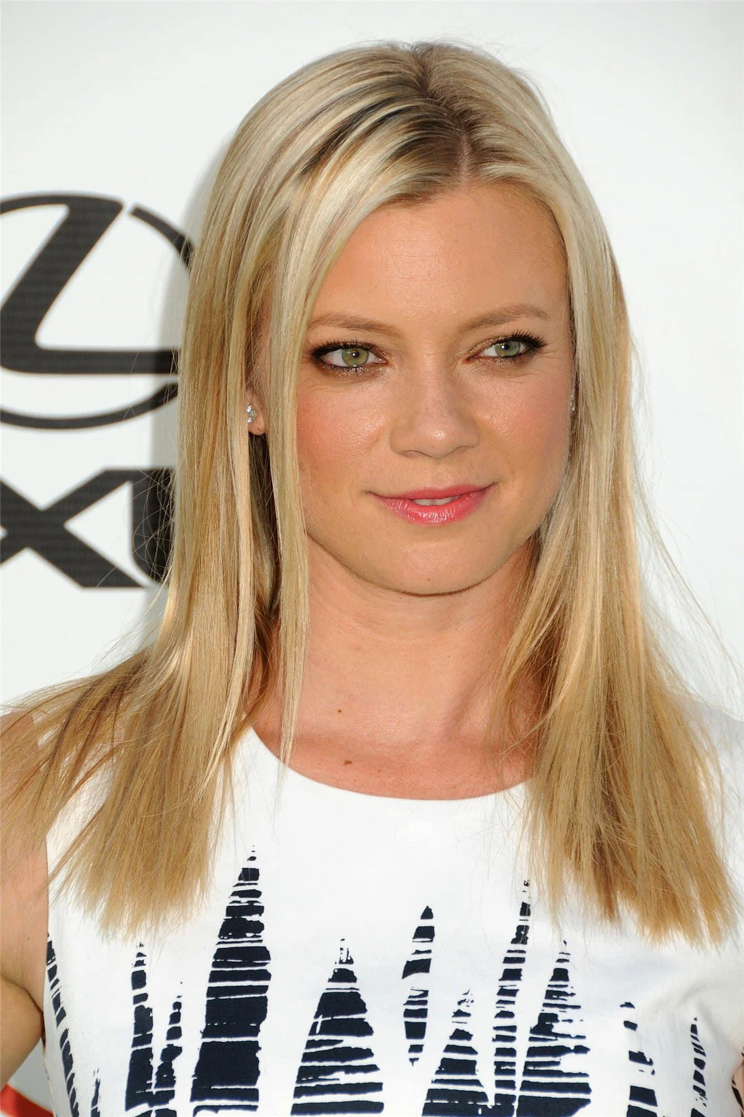 Amy Smart | Scrolller