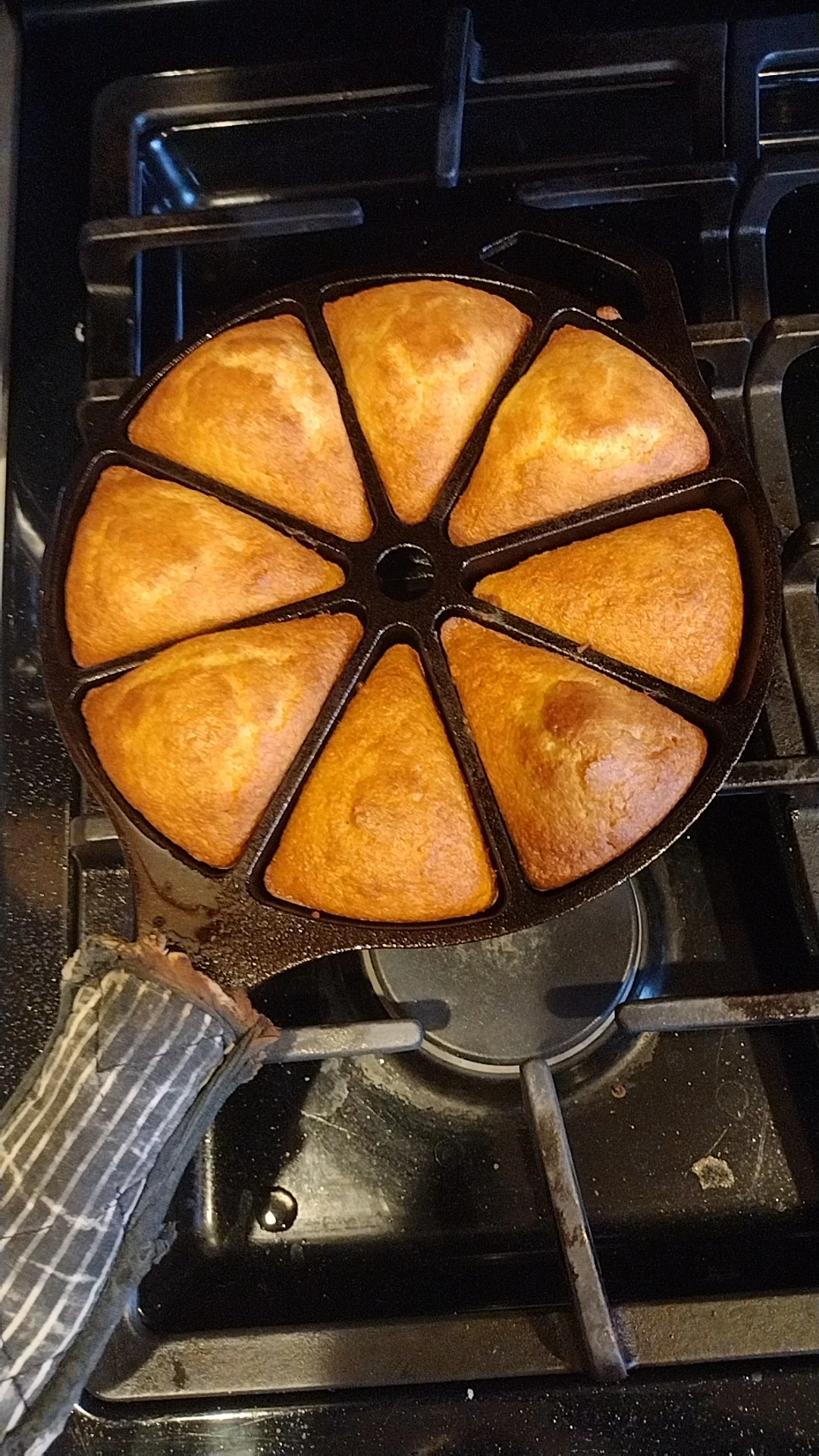 Wedge pan cornbread anyone? | Scrolller
