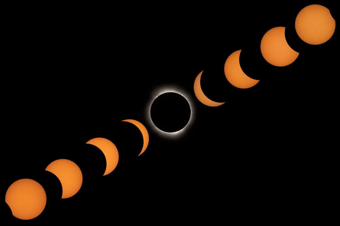 Solar eclipse composite | Scrolller
