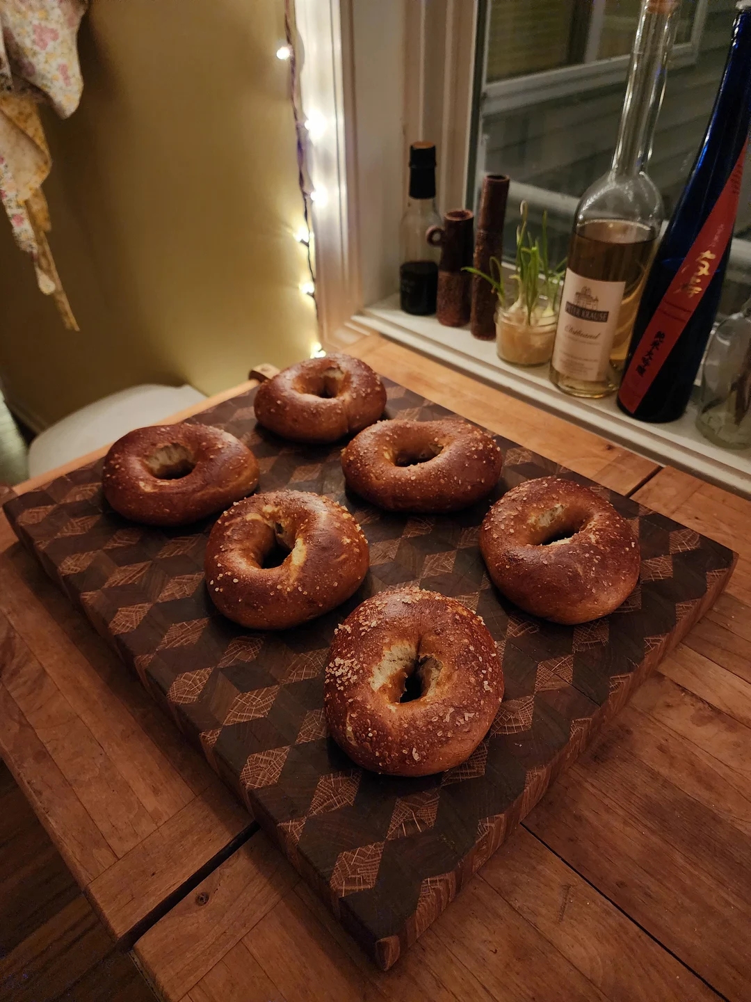 I think I finally got my pretzel bagel recipe zeroed in. | Scrolller