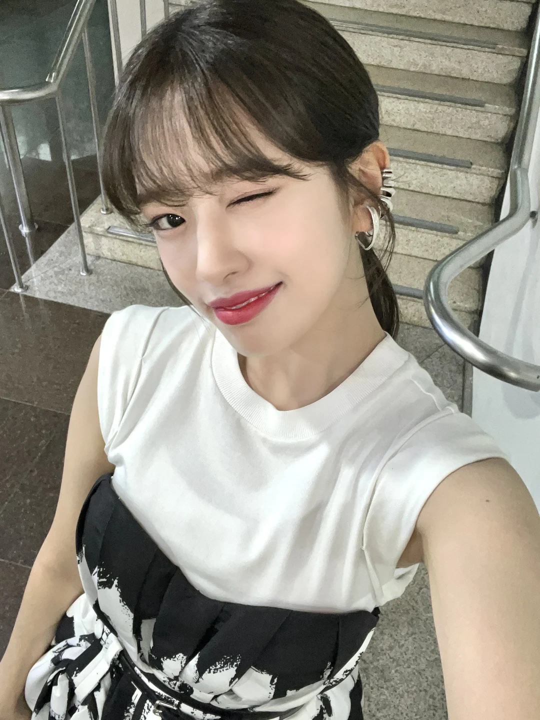 Discover more like IZone: 220905 IVE Official Twitter Update with An Yujin 2 and Related Content ...