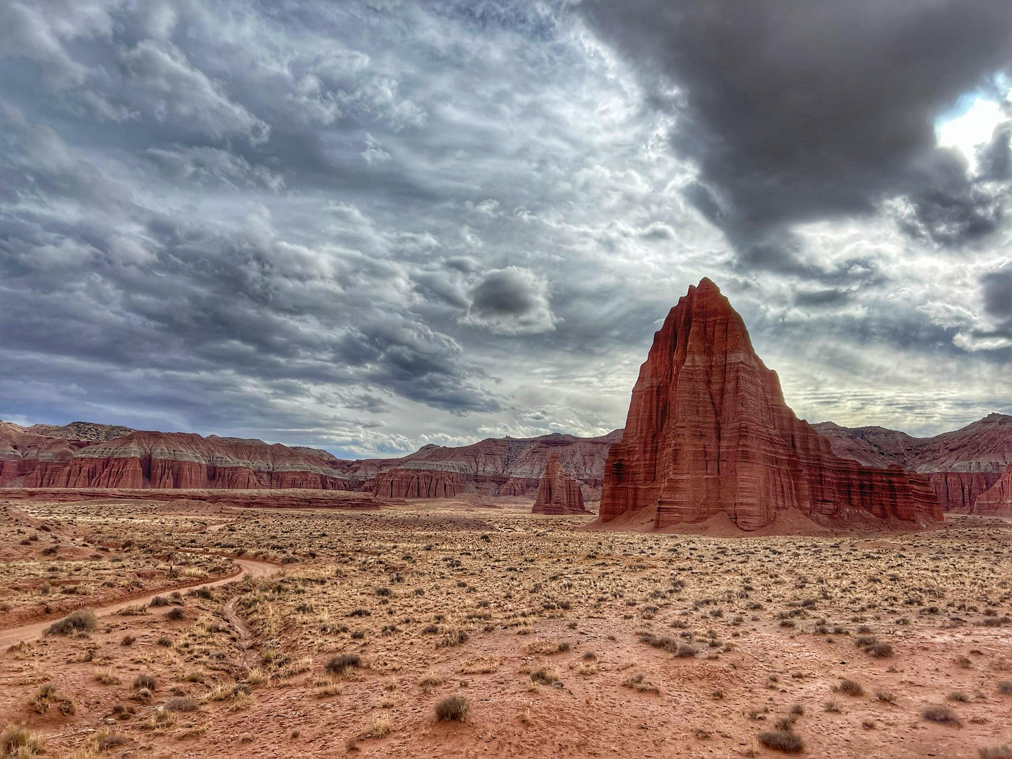 Temple of the Sun, Cathedral Valley. [2048X1536][OC] | Scrolller