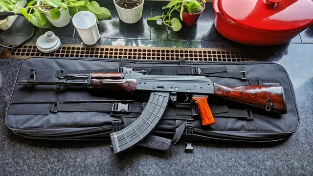 Just bought my first AKM. 1967 Soviet Izhmash. | Scrolller