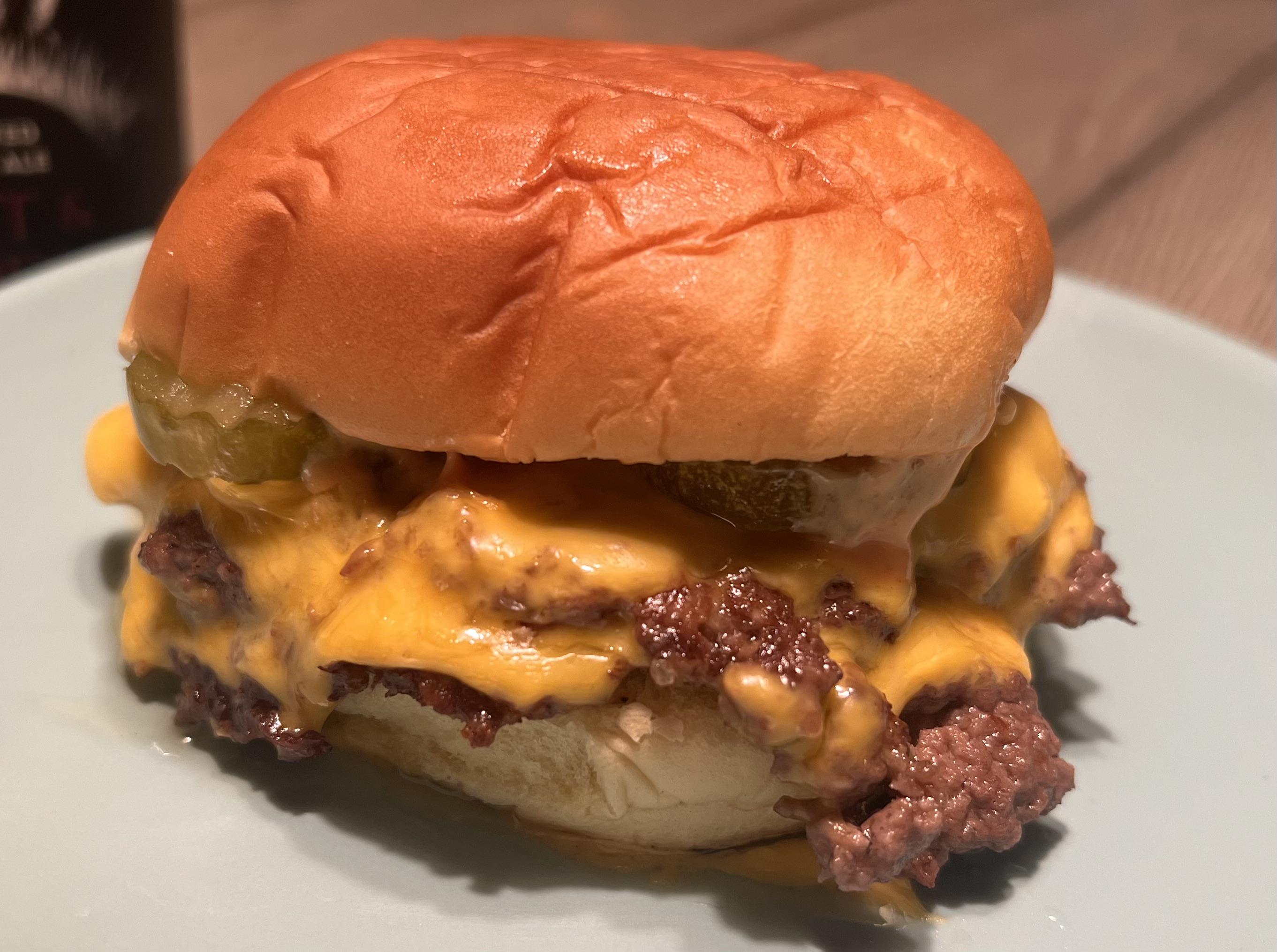 Homemade Smash Burger | Scrolller