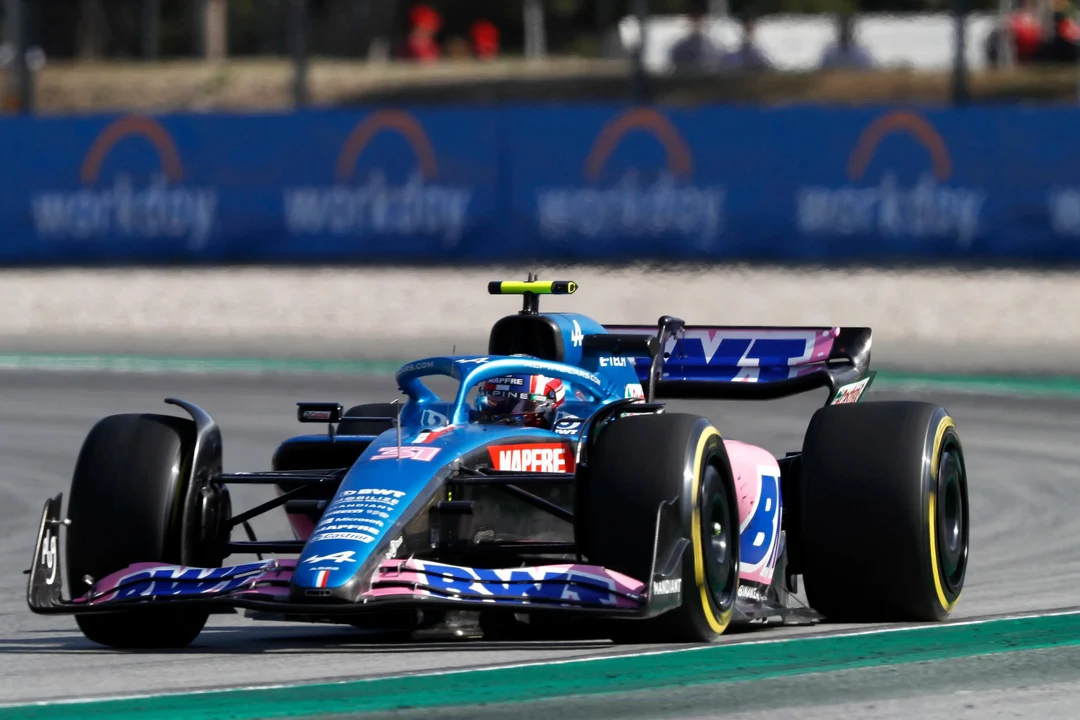 Esteban Ocon (Alpine A522), 2nd free practice, 2022 Spanish GP [4000x2666] | Scrolller