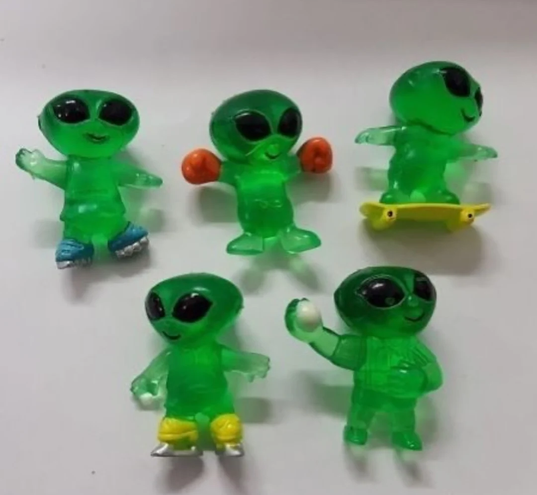 Aliens from gumball machine | Scrolller