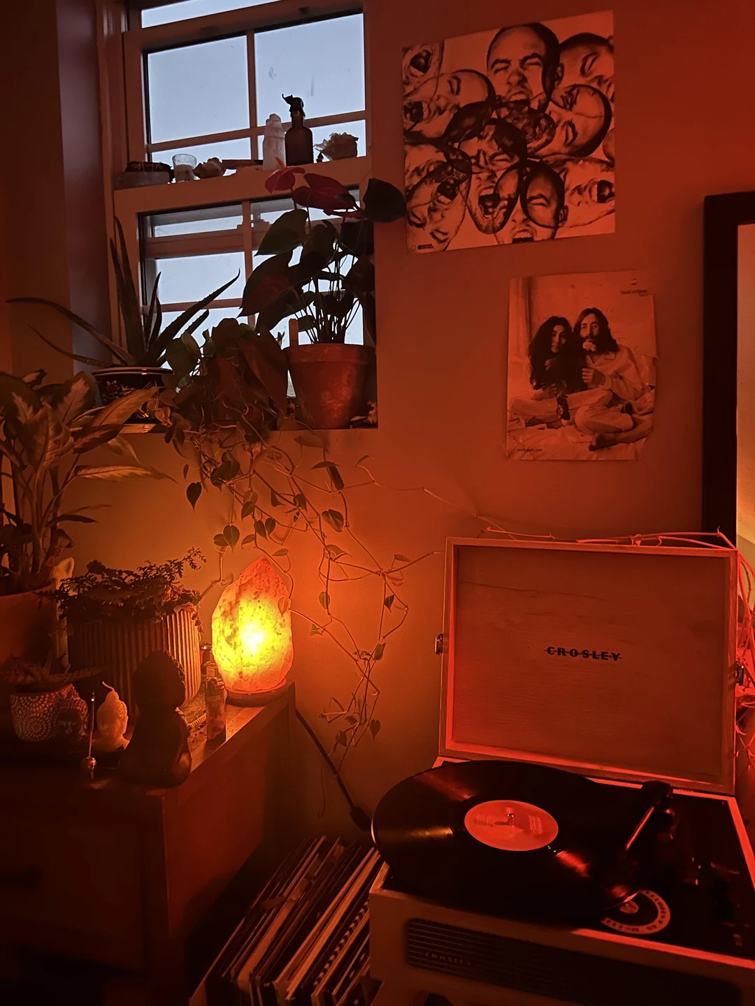 My cozy lil corner | Scrolller