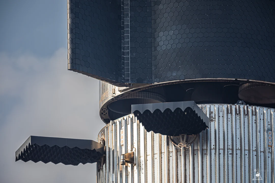 "Ship 24 stacked on Super Heavy Booster 7 at Starbase Texas - Image Taken: January 9, 2023 ...