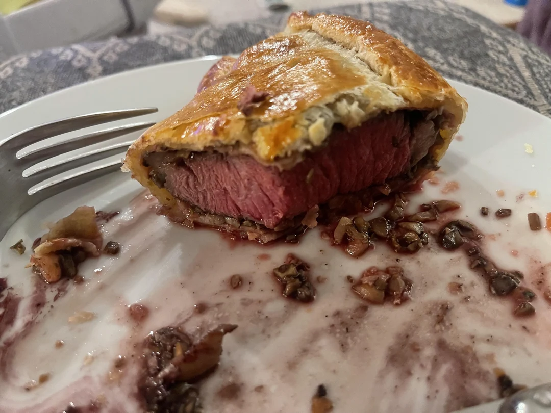 Beef Fillet Wellington | Scrolller