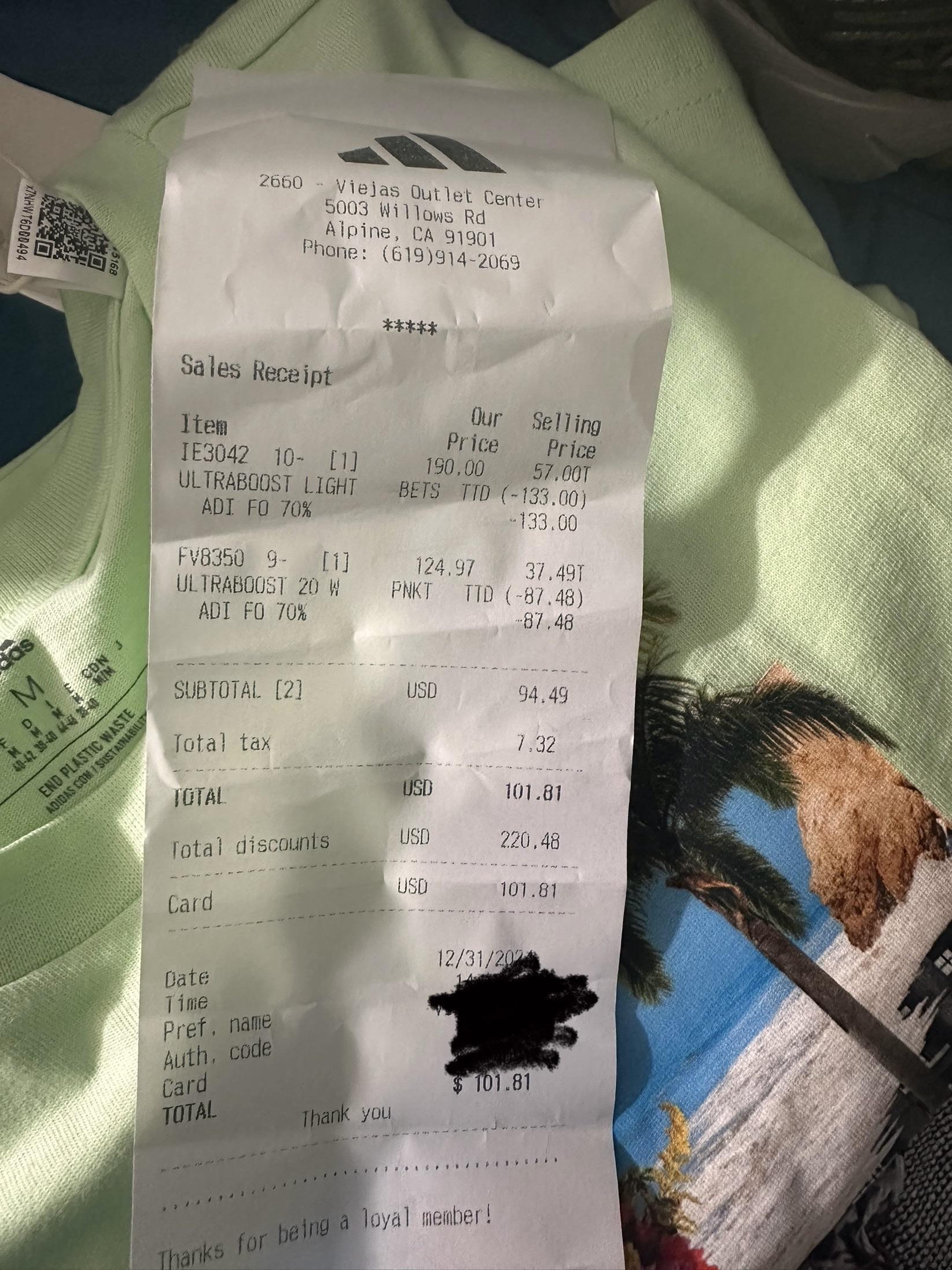 Outlet Finds | Scrolller