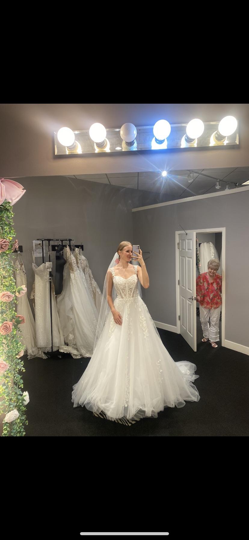 Help me choose! | Scrolller