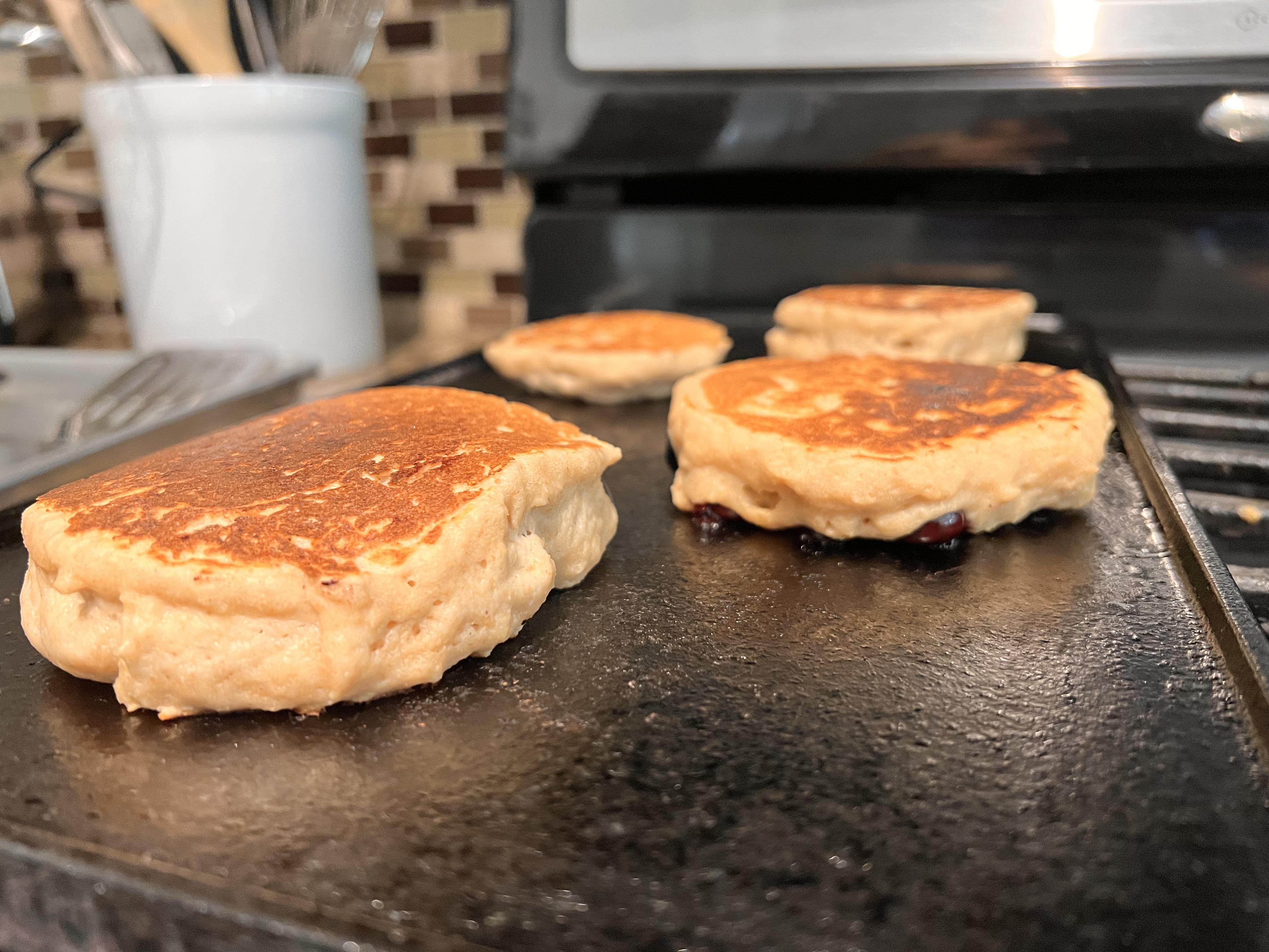 [homemade] griddle cakes | Scrolller