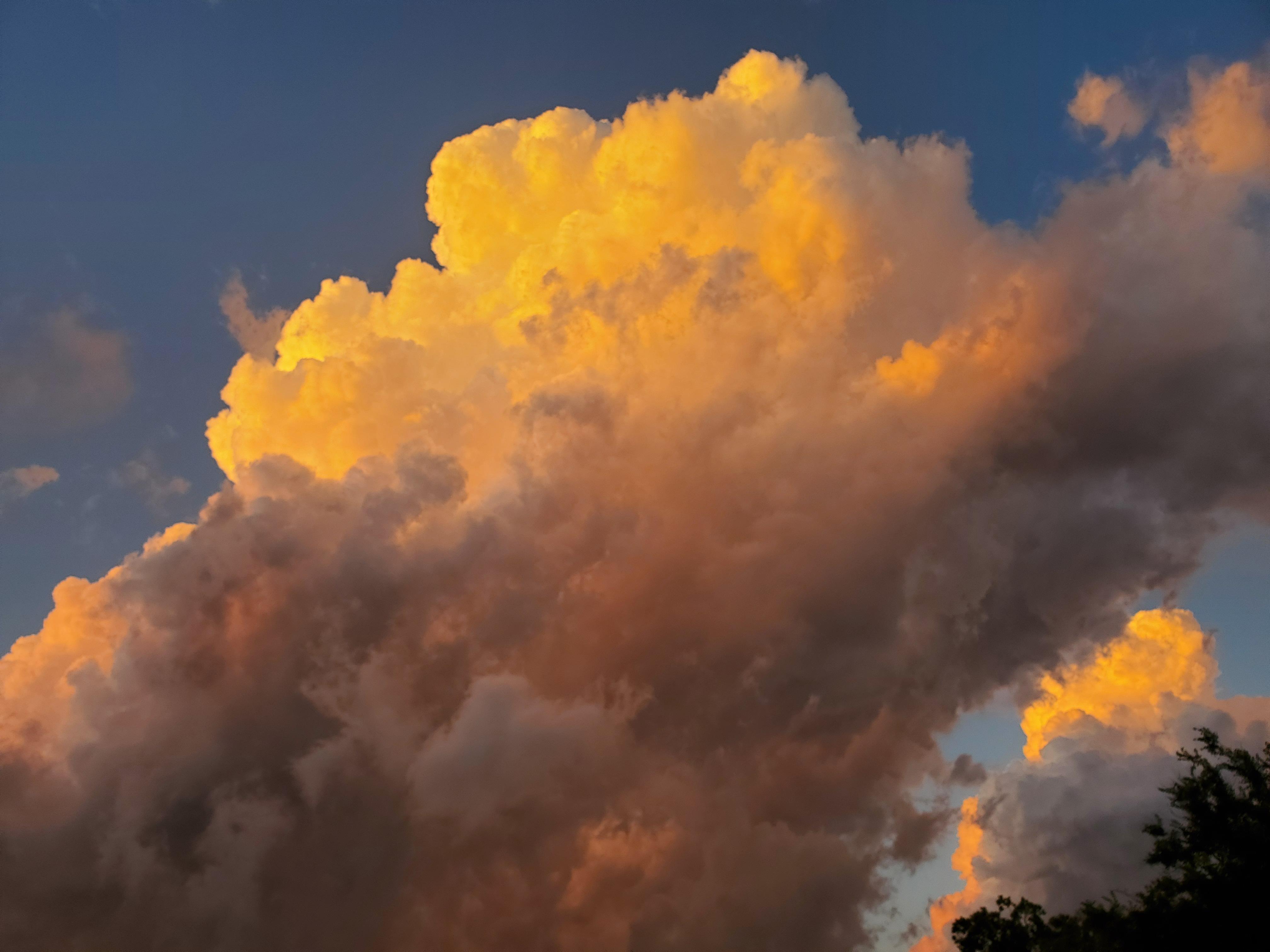 Loved the way the sun was shining on these clouds. | Scrolller