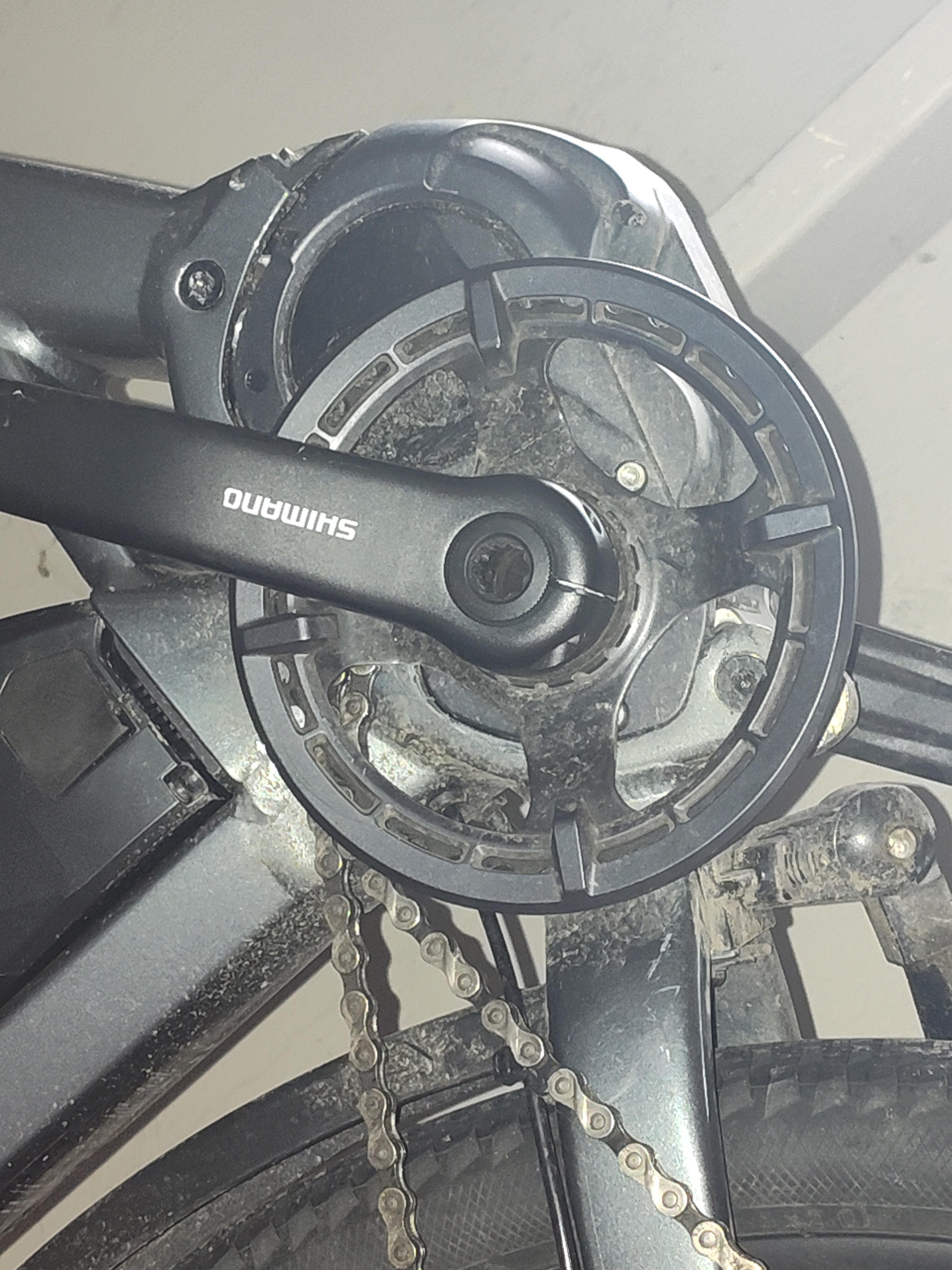 Chain came off and got super stuck | Scrolller