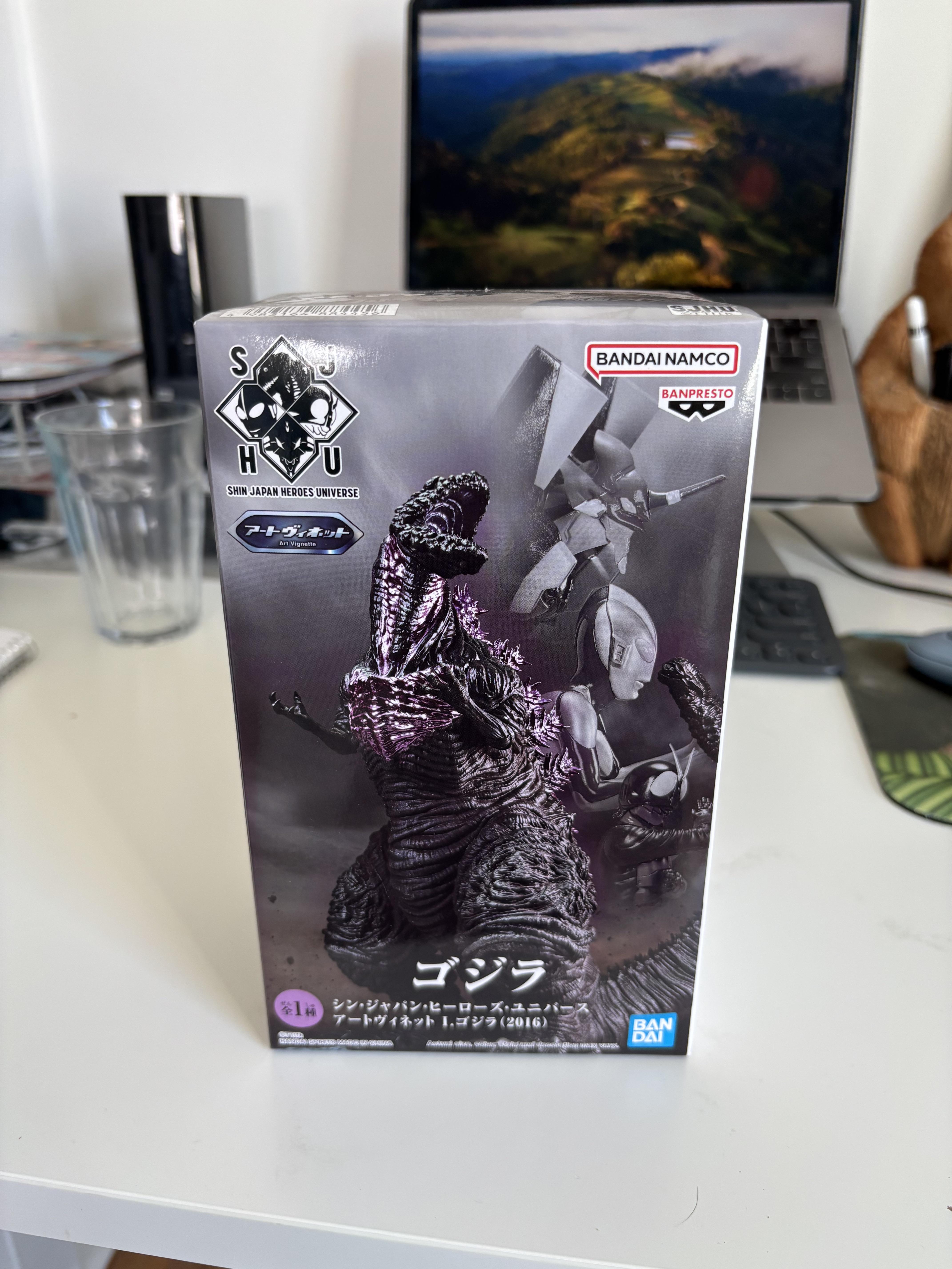 Shin Japan Heroes Universe Godzilla Vignette | Scrolller