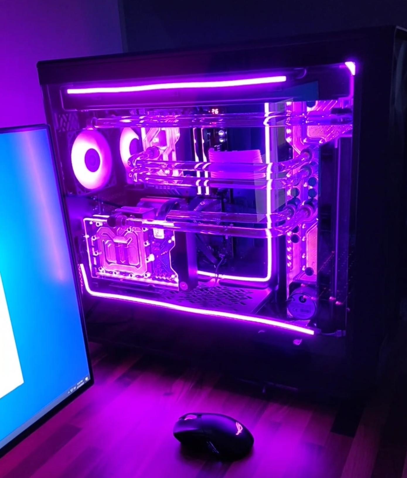 First watercooling build in the Fractal Meshify 2XL | Scrolller