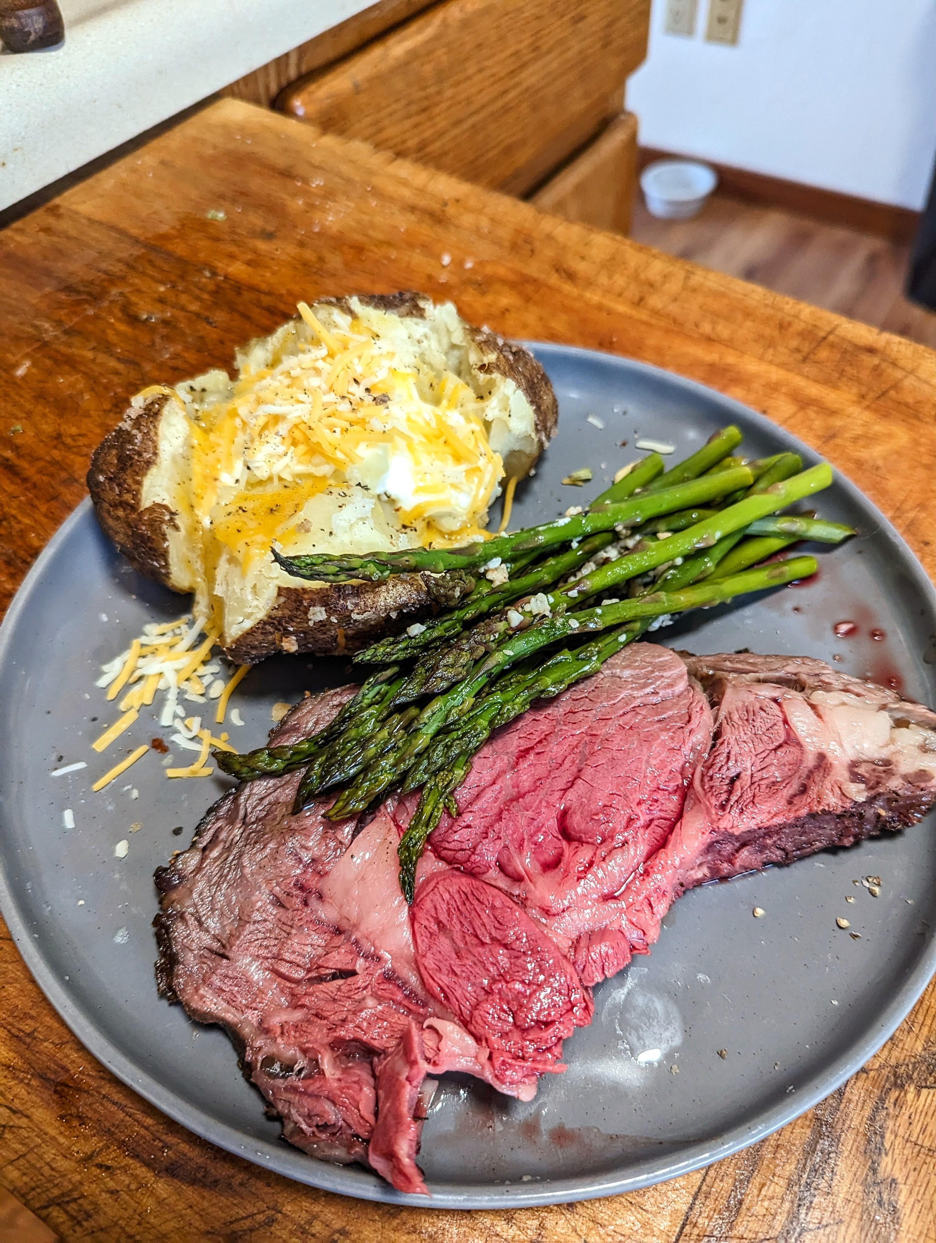 [Homemade] I roasted beef | Scrolller