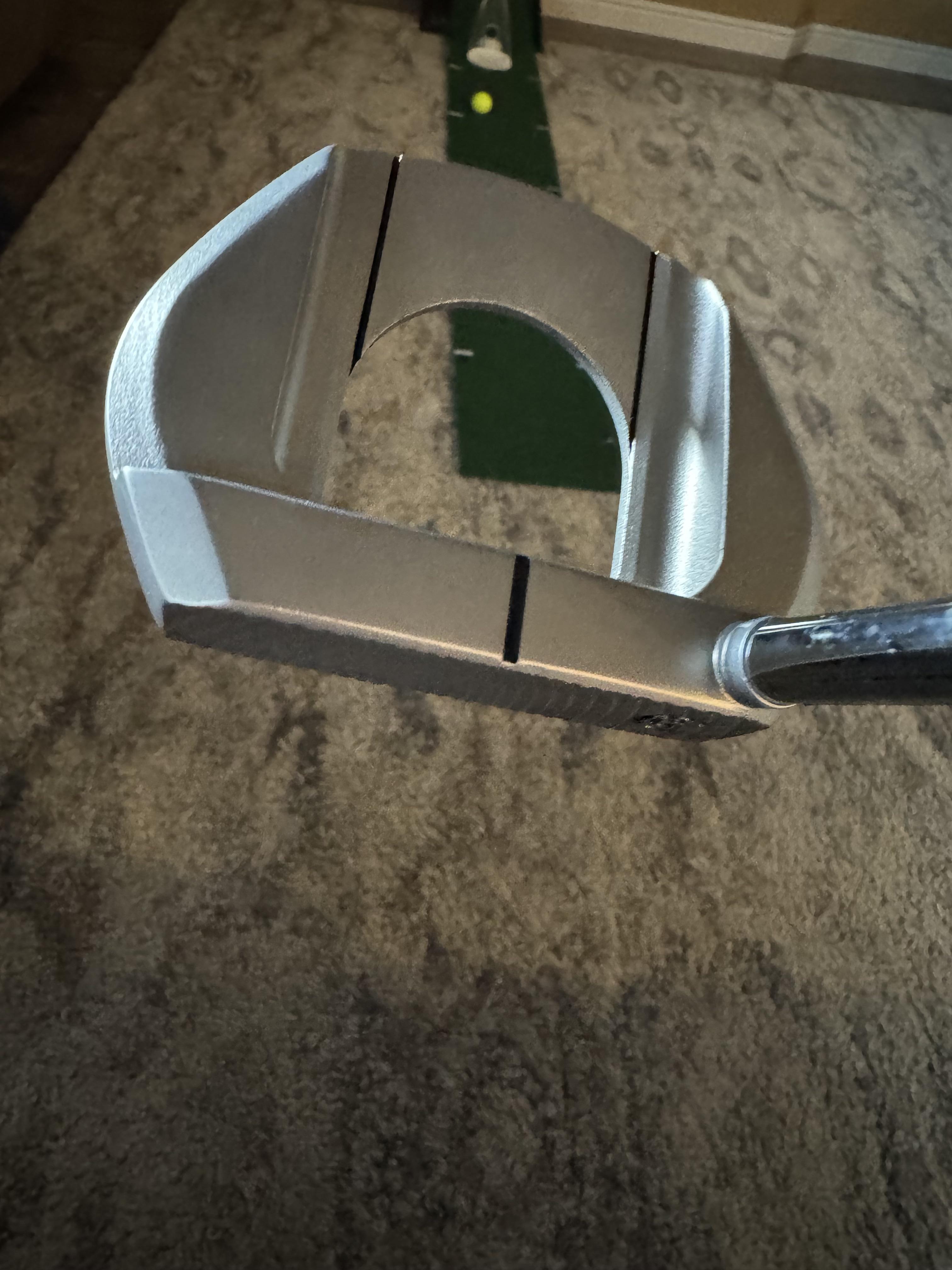 New putter | Scrolller
