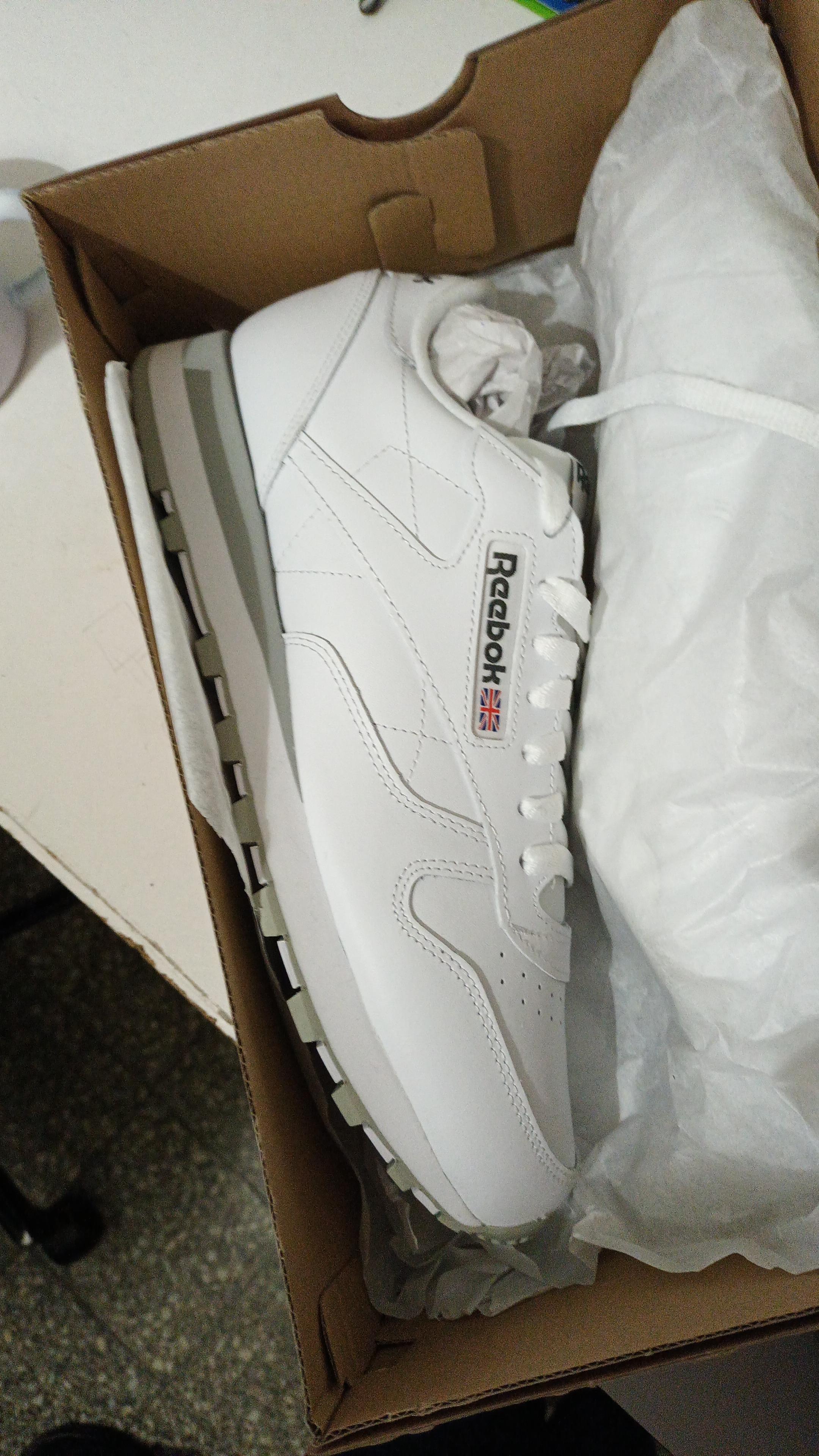 MY SECOND PAIR OF SNEAKERS!!! | Scrolller