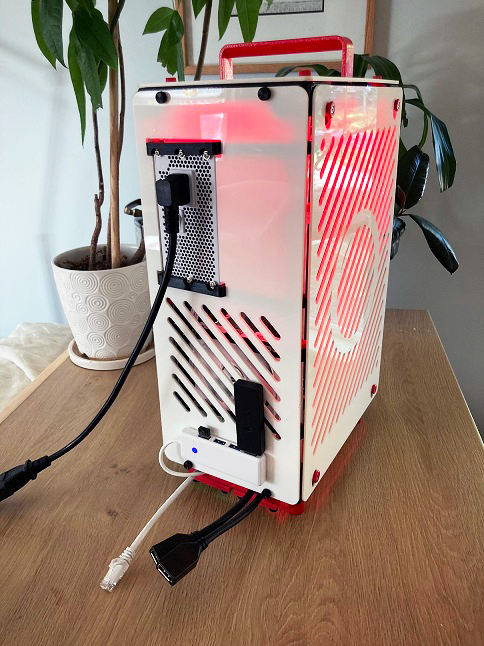 WIP - Space Case by CircleTect - A Partially 3D Printed Homemade Case | Scrolller