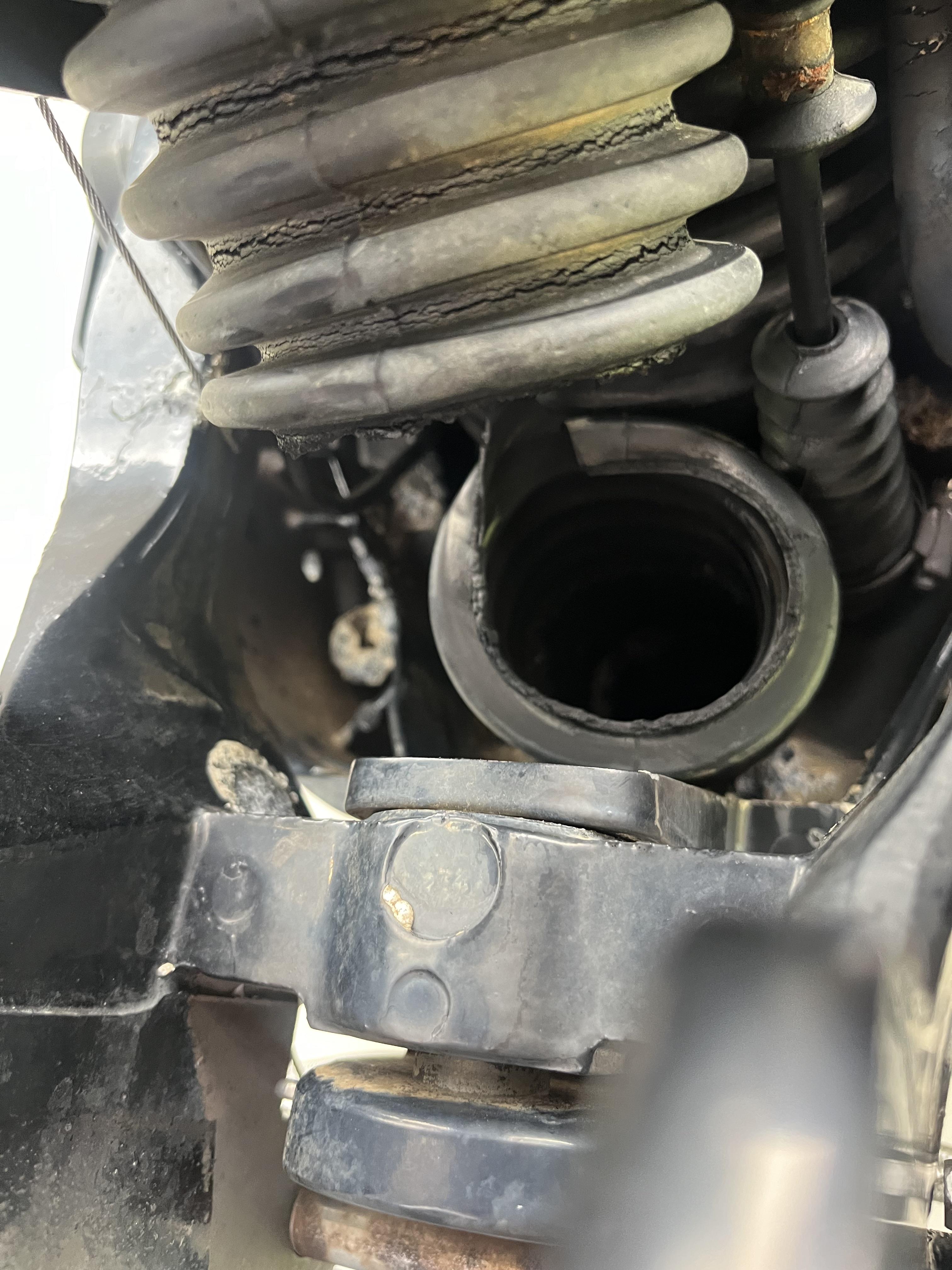 What is this part and how bad is it that it broke? | Scrolller