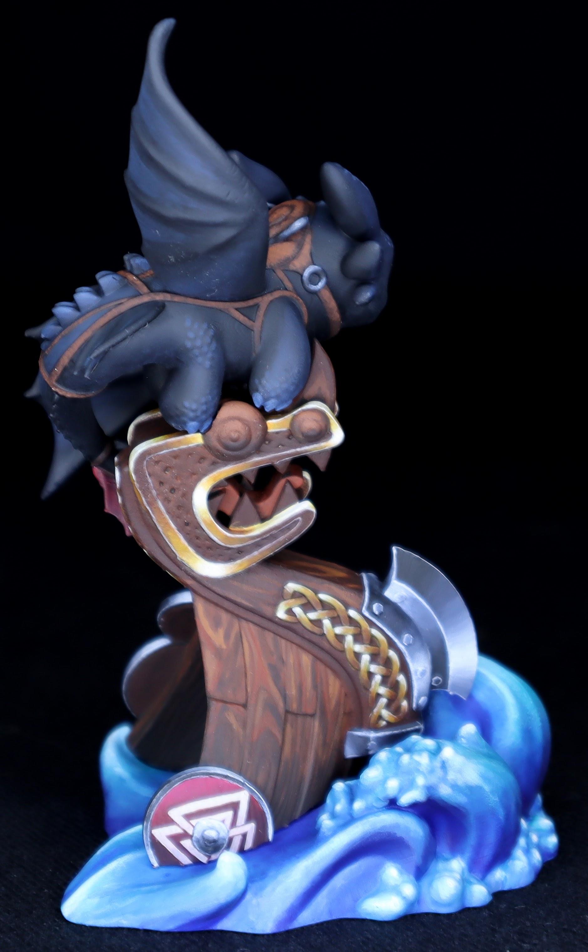 I painted Toothless for my friend's birthday! | Scrolller