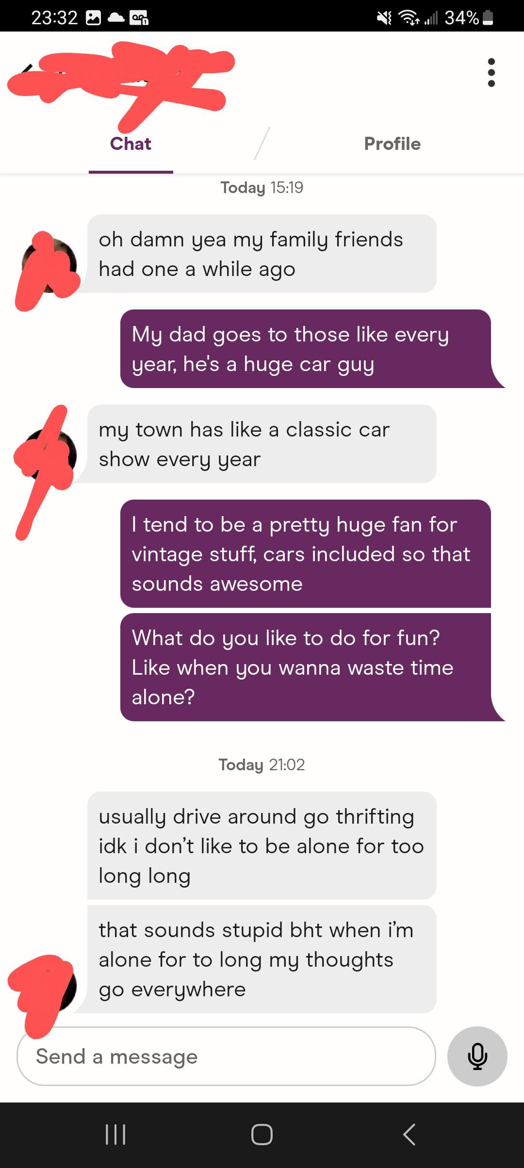 Honestly can't tell if there's a connection or not. | Scrolller