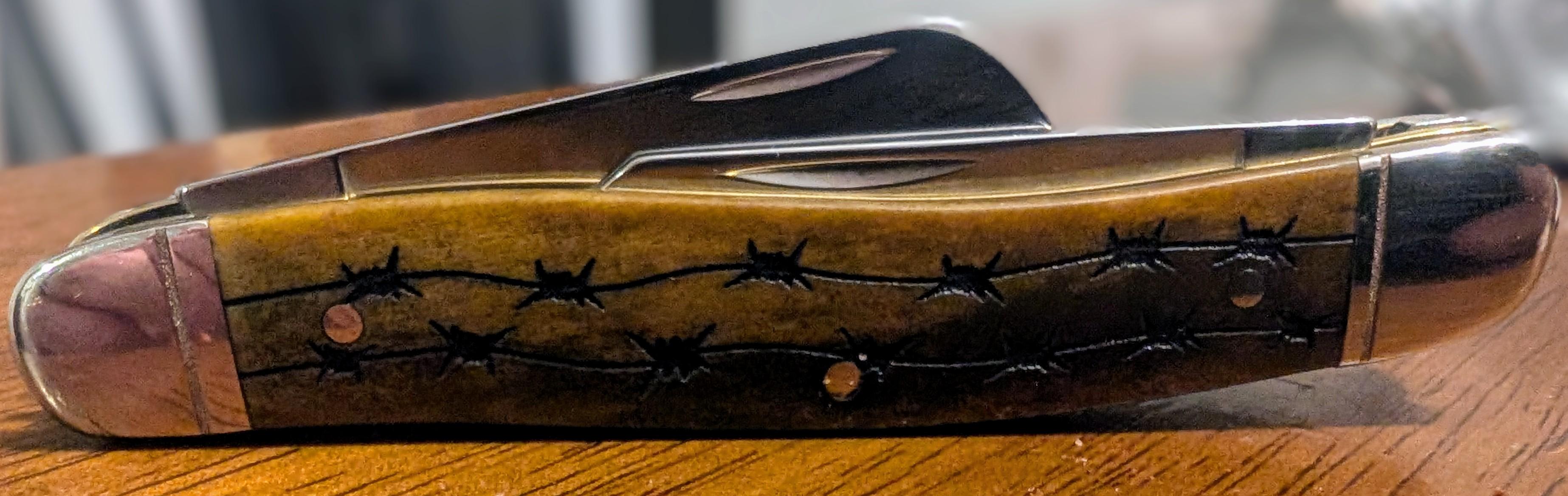 Case magician's knife | Scrolller