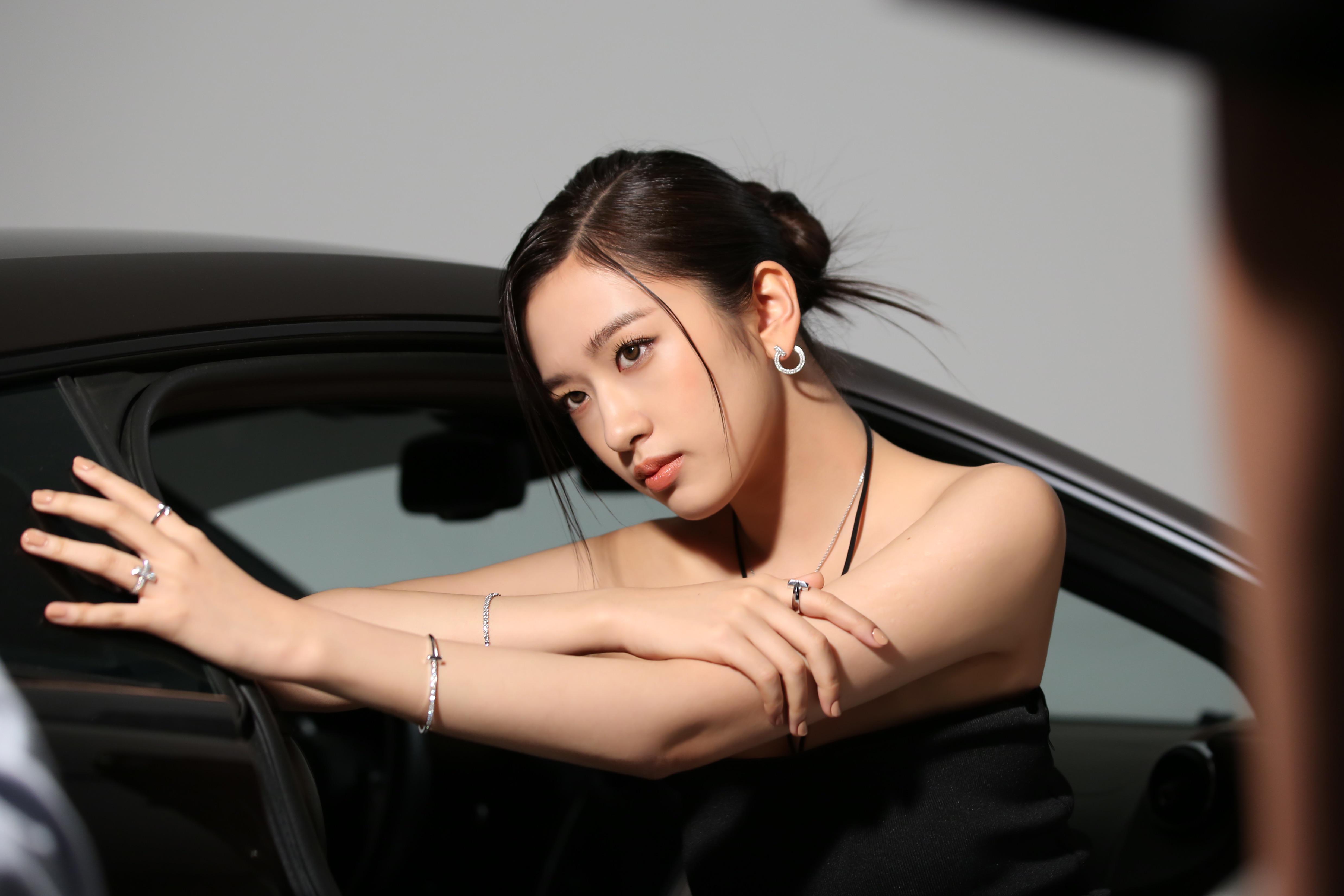 220630 Ahn Yujin X WKorea Behind The Scene | Scrolller