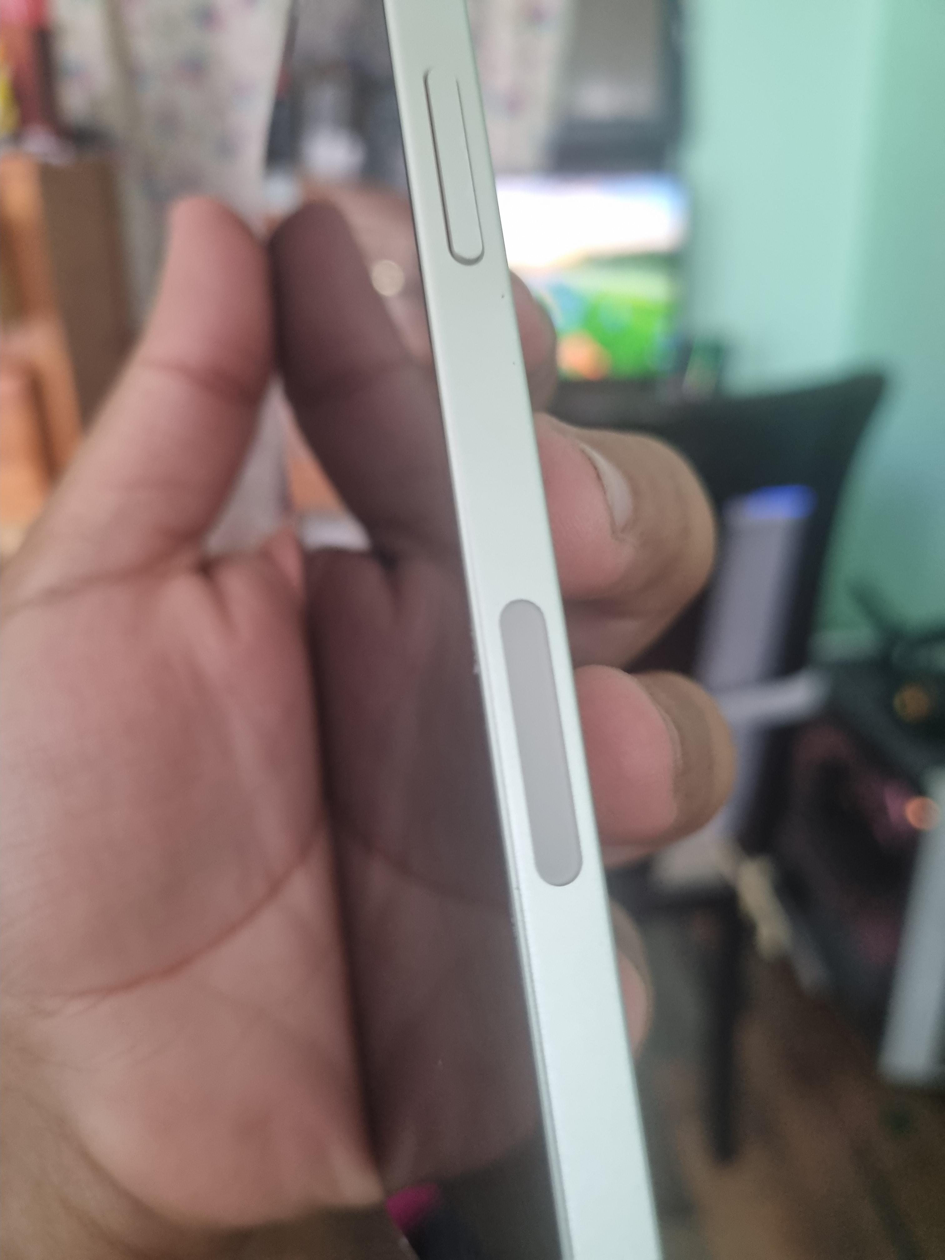 Need to know if it's fake | Scrolller