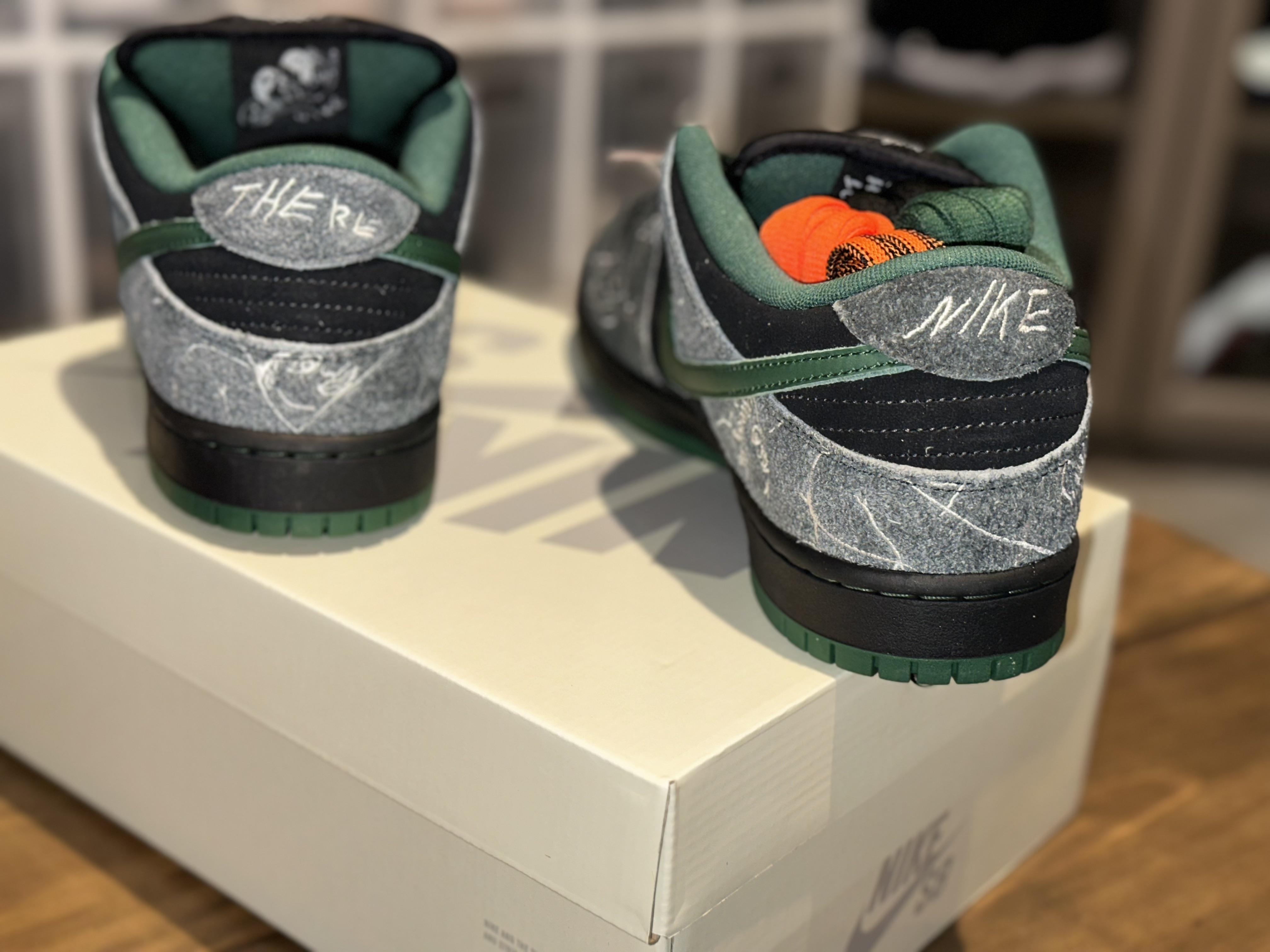 There skateboards SB dunk | Scrolller