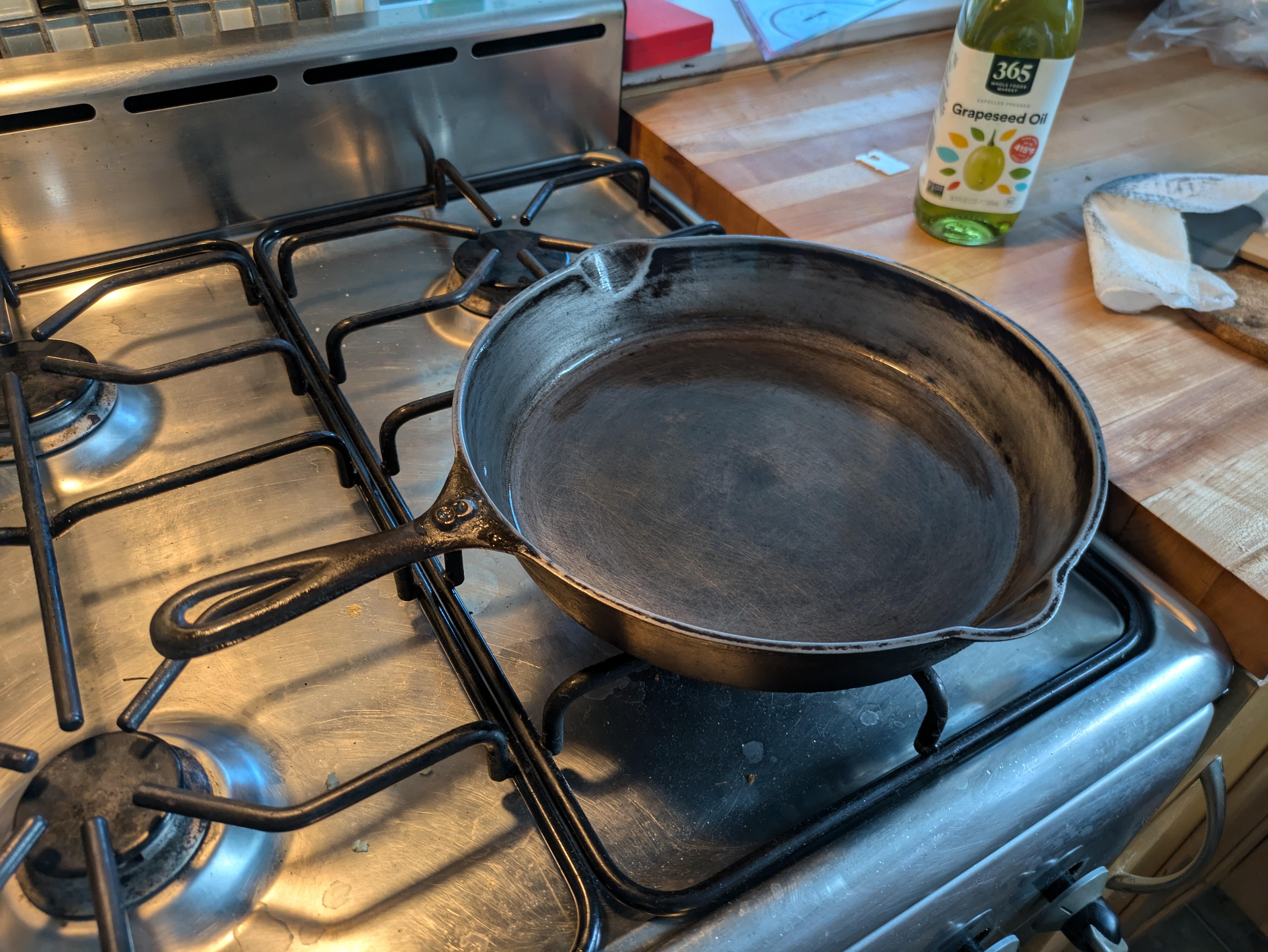 Lodge pan ID | Scrolller