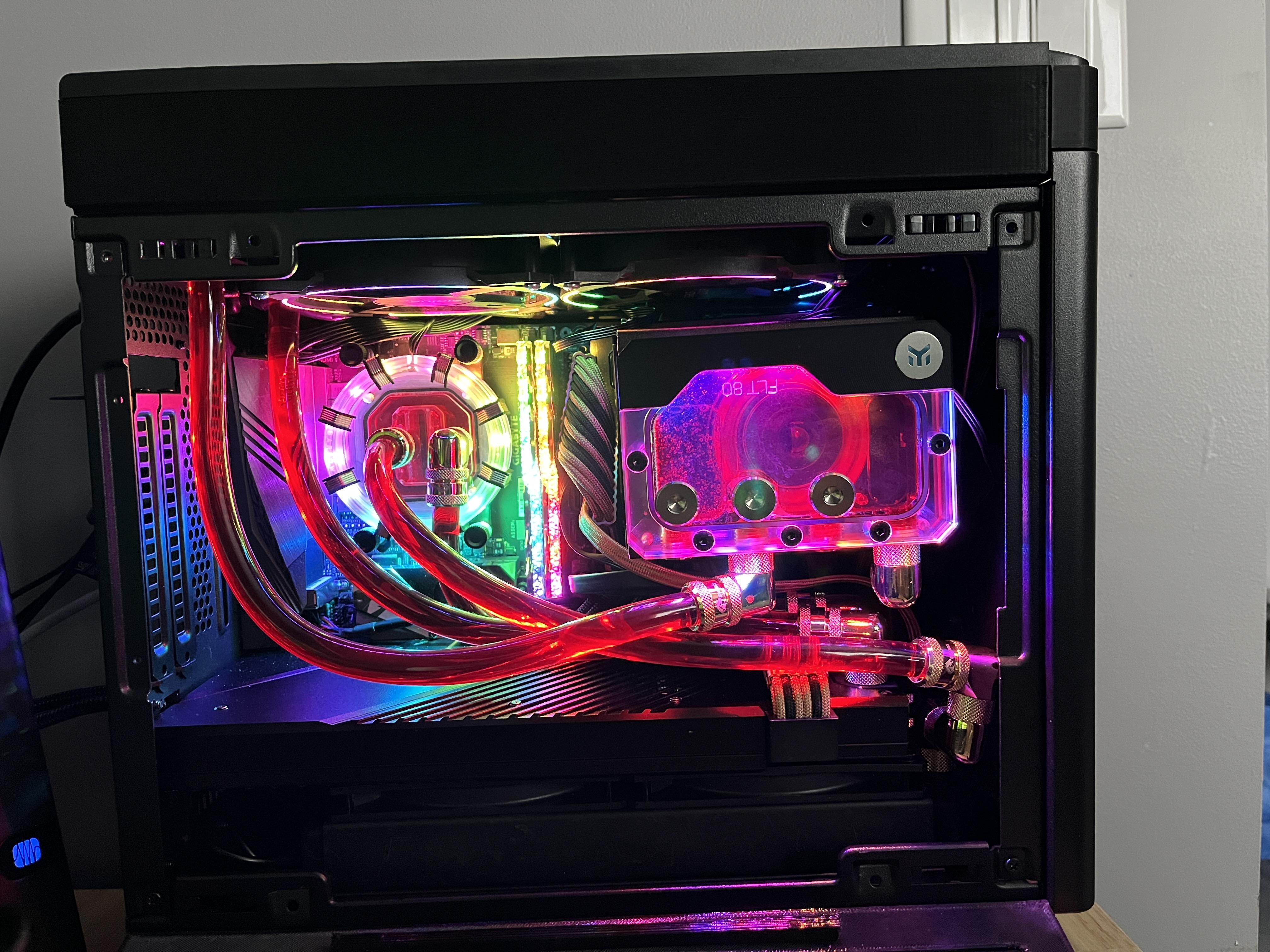 Another NR200P custom loop build | Scrolller