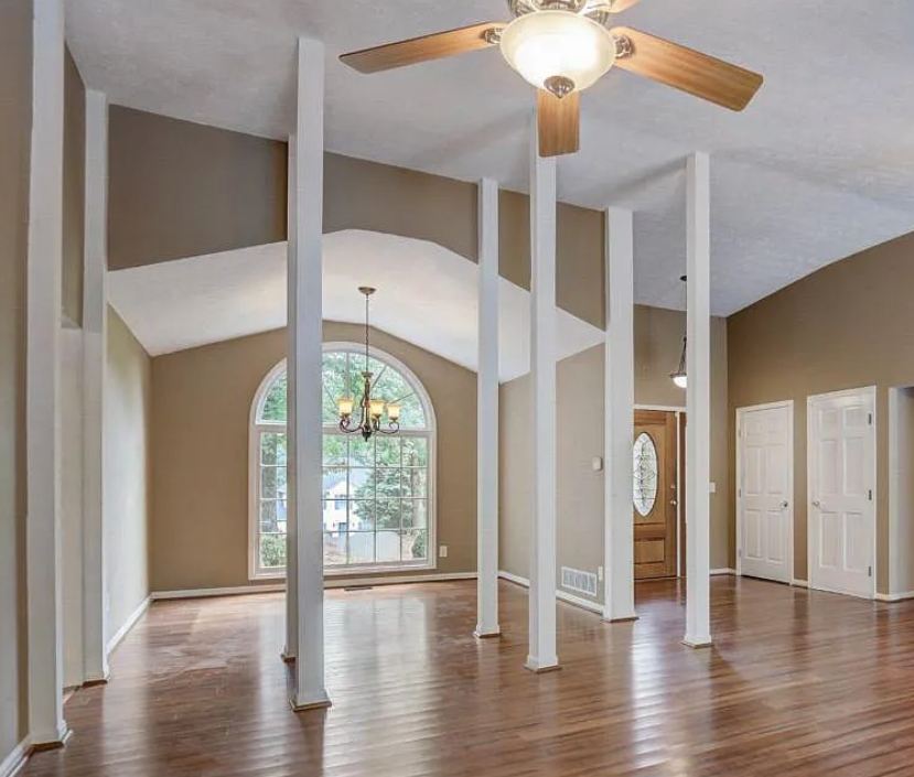 Is there anything that can be done to remove these columns? | Scrolller