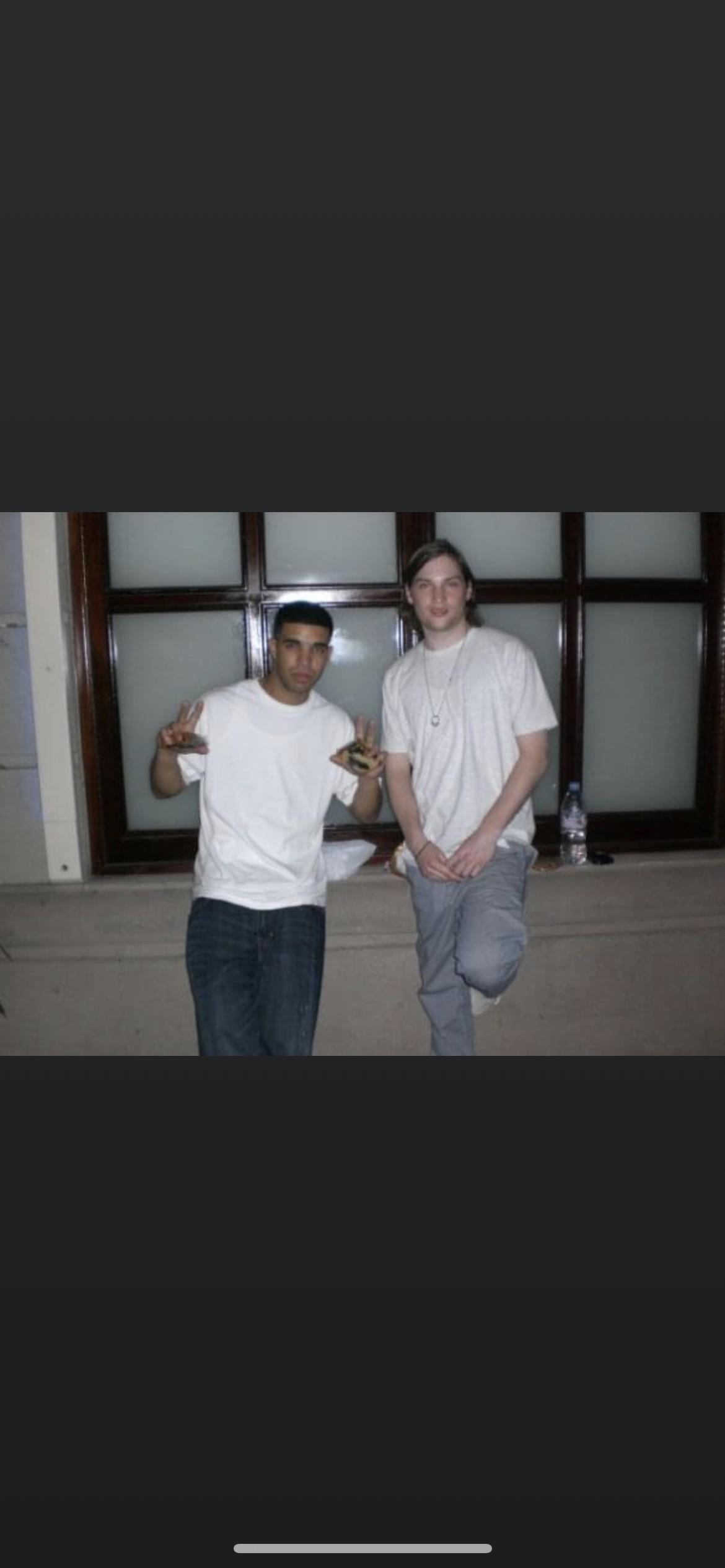 Unseen pics of Aubrey and Oliver | Scrolller