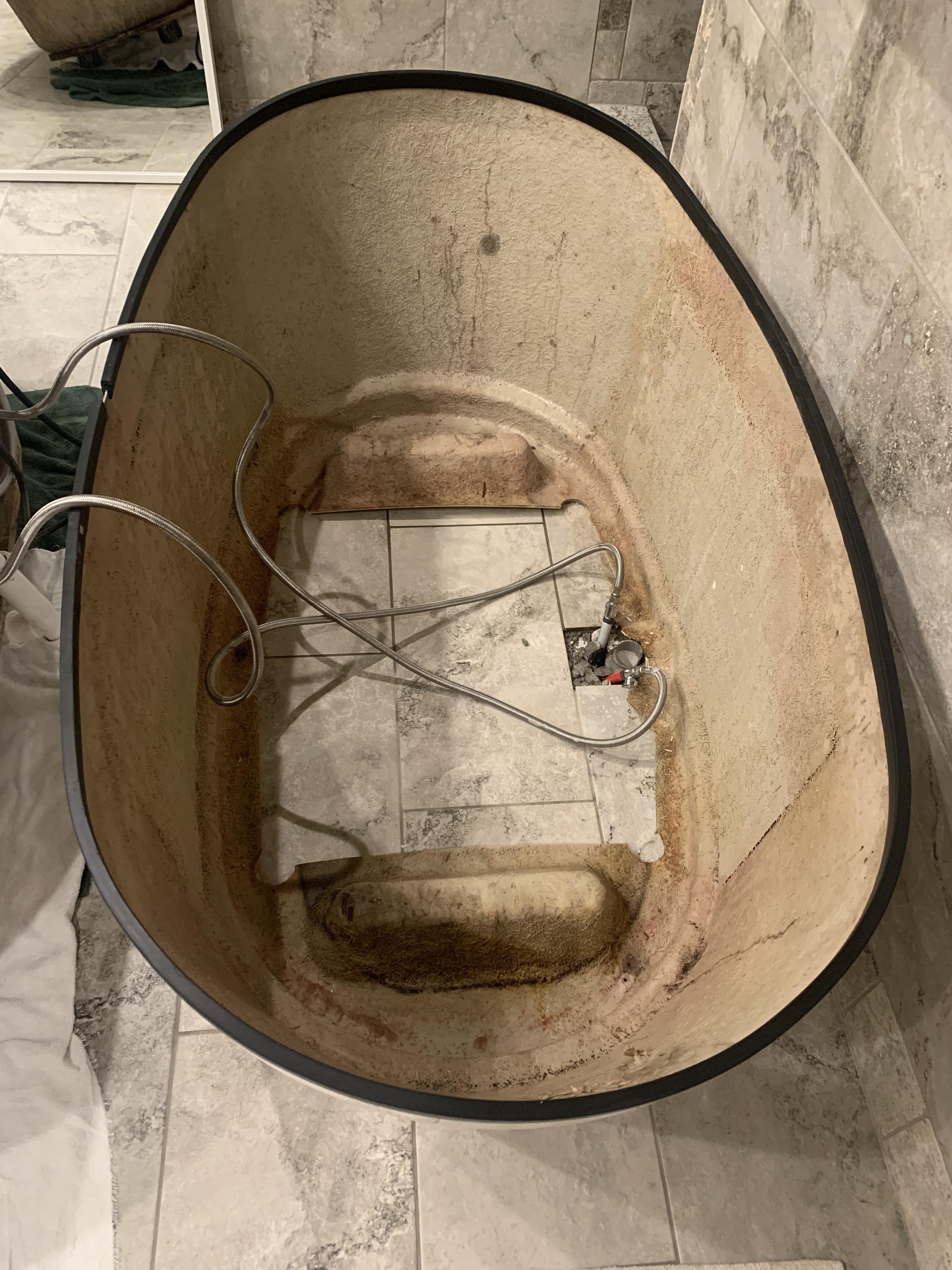 2 Piece Tub Leaking | Scrolller