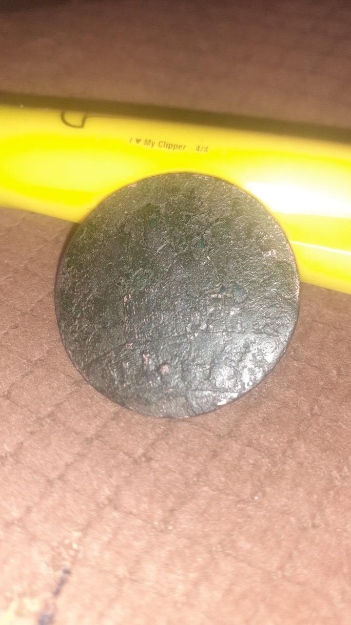 Can someone help figure out what this is? | Scrolller