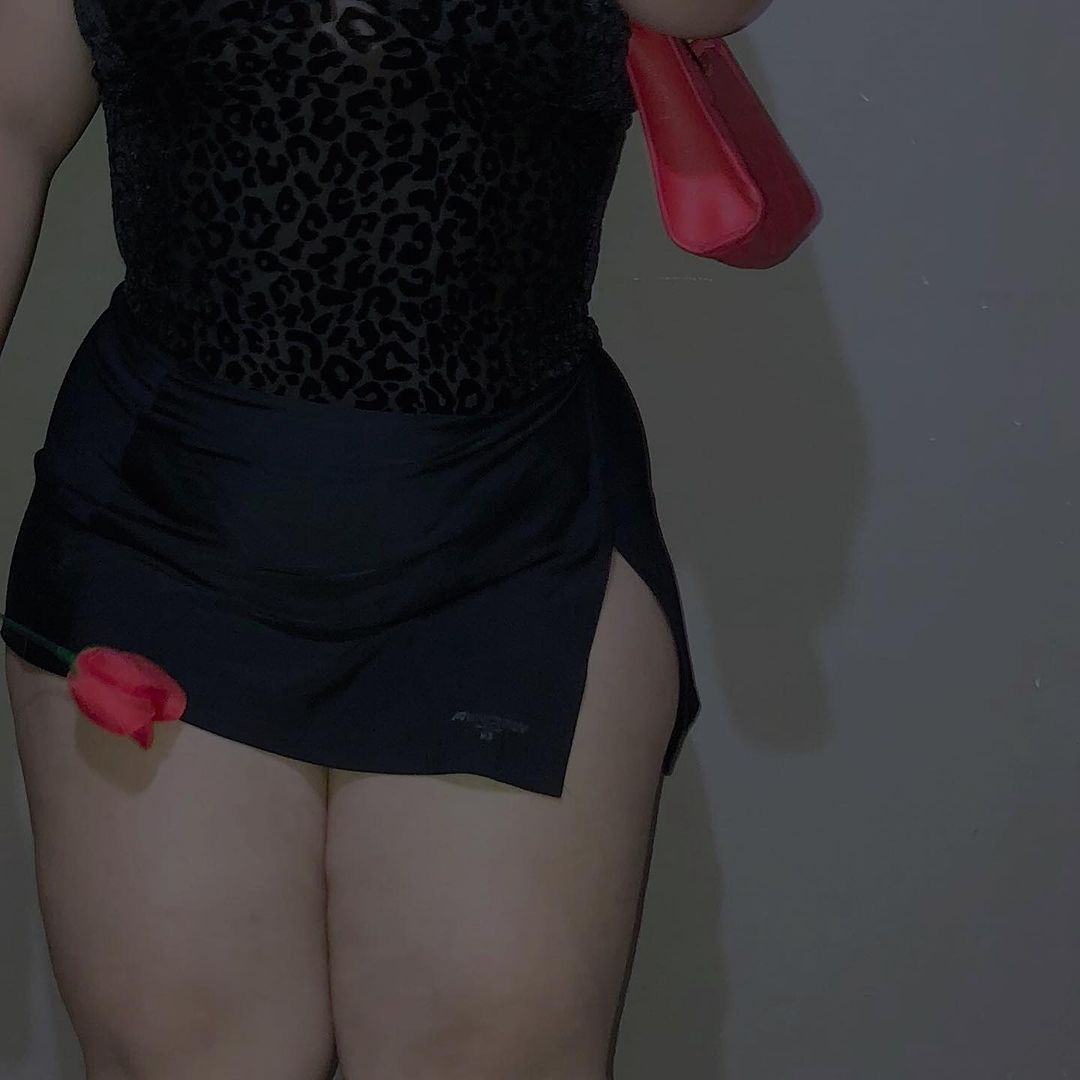 Lets hear gooner opinion on thick thighs..... | Scrolller