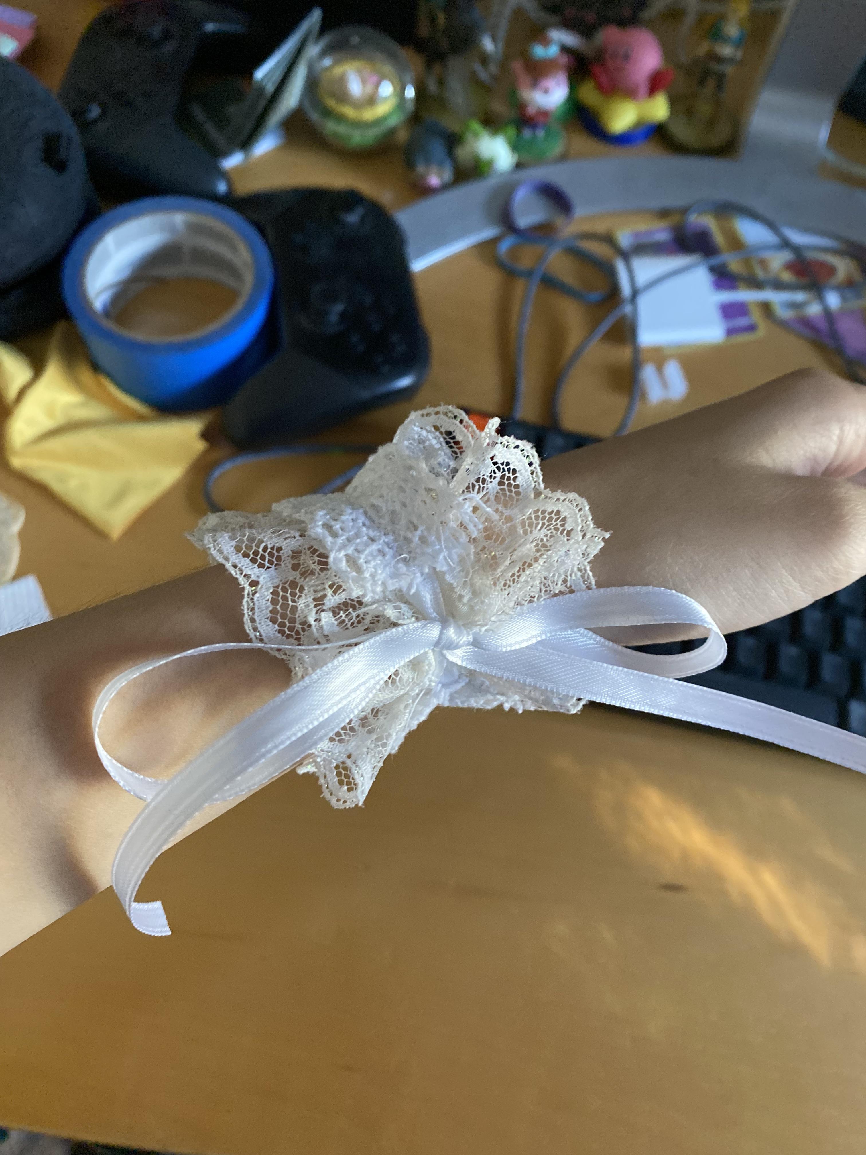 Freehanded a bonnet from an old shirt! + other handmade items | Scrolller