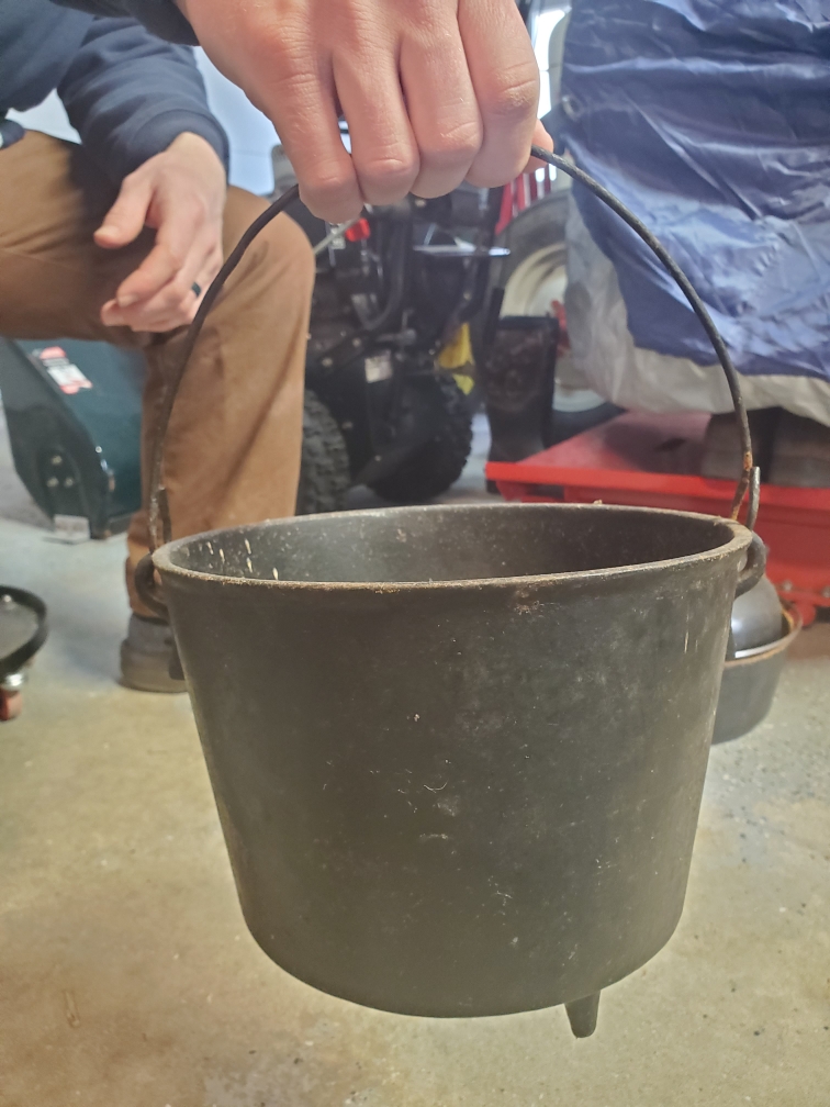 Antique Cauldron ID | Scrolller