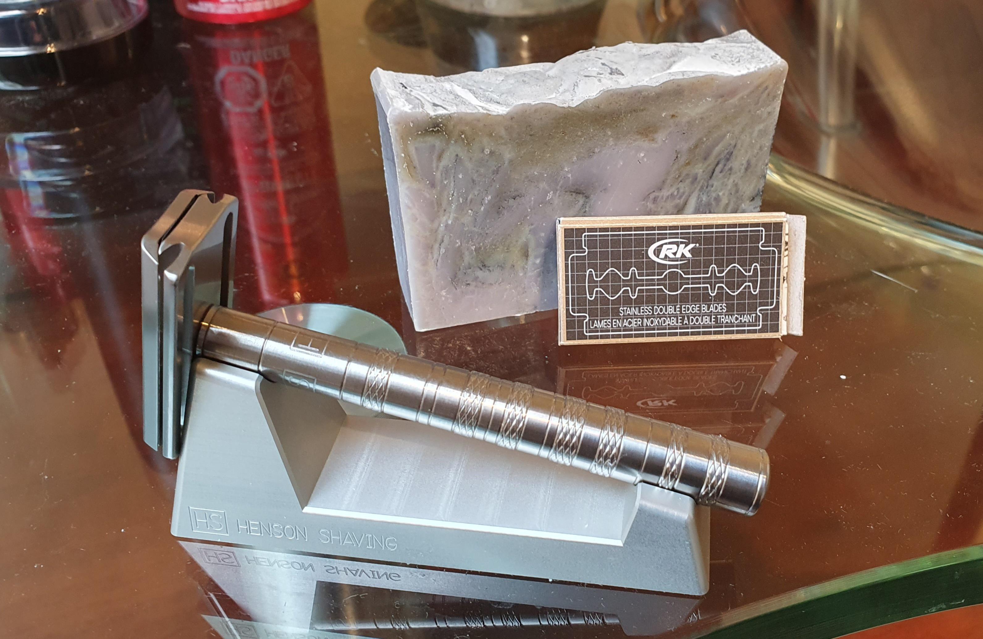 Henson Ti22 Mild, First Shave | Scrolller