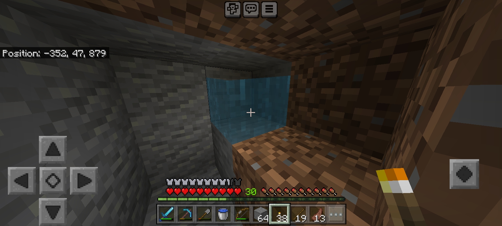 I stumbled across this while mining, I know Minecraft for a decade and this is not normal ...